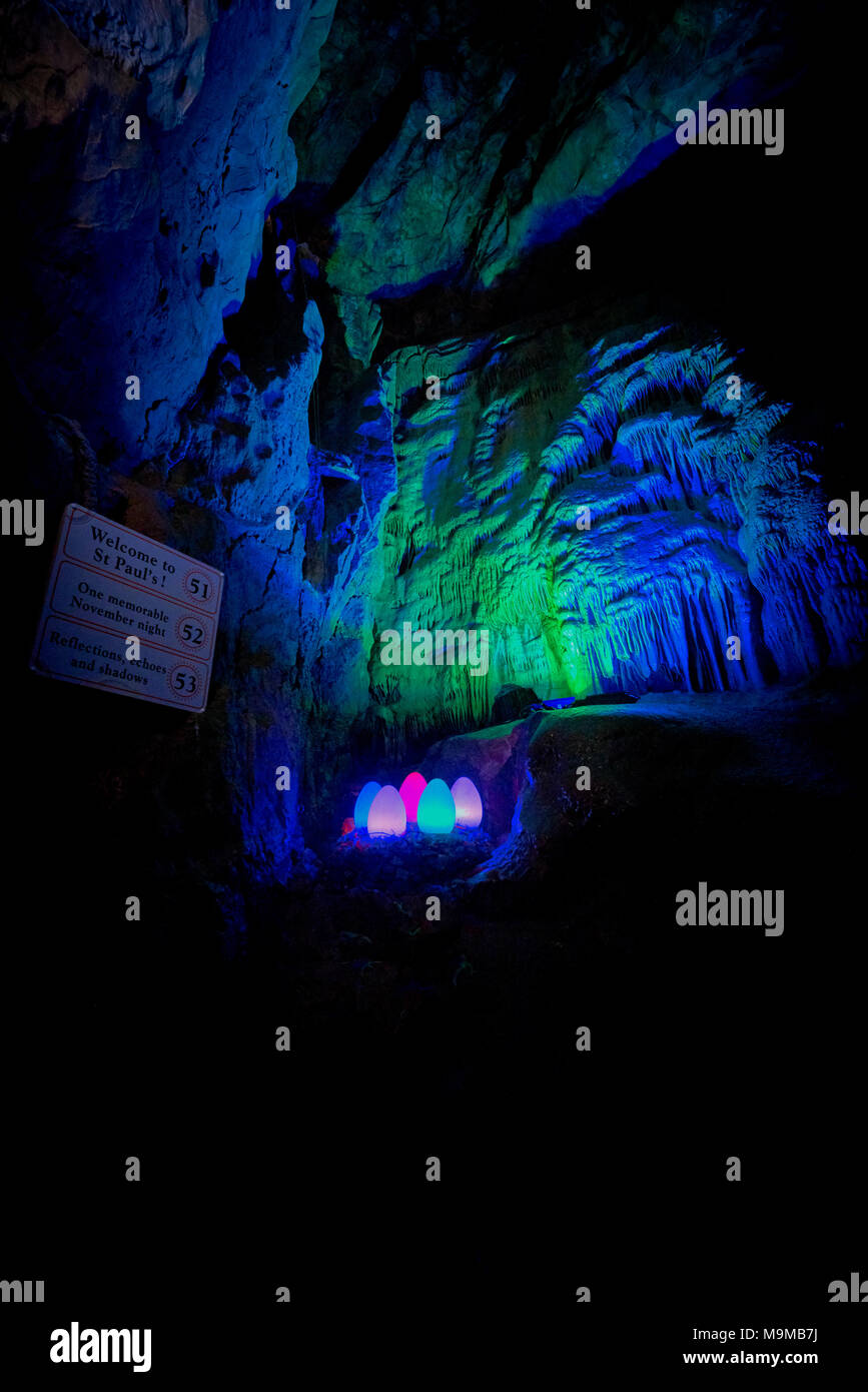 Cheddar gorge cheese caves hi-res stock photography and images - Alamy