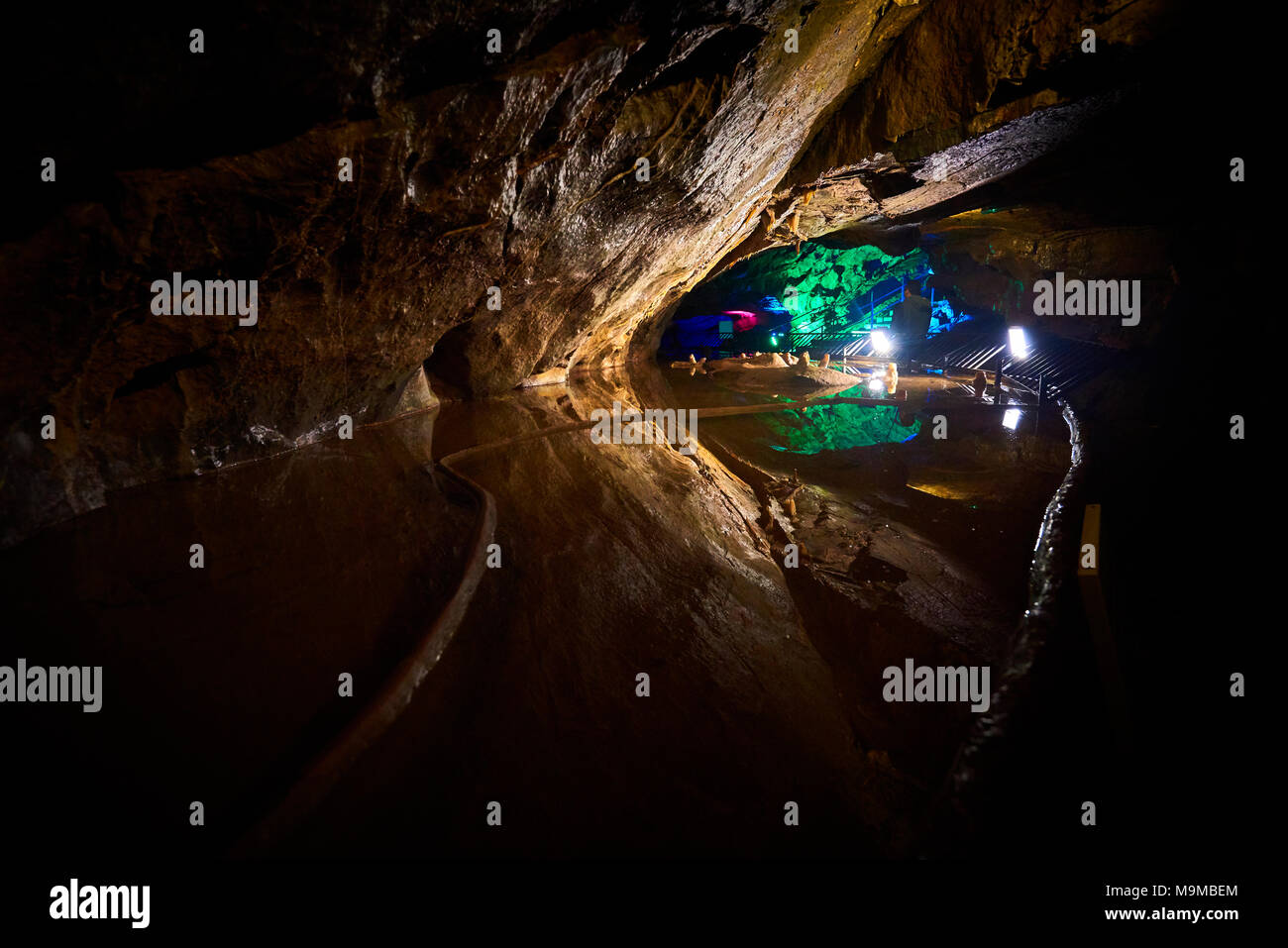 Cheddar gorge cheese caves hi-res stock photography and images - Alamy