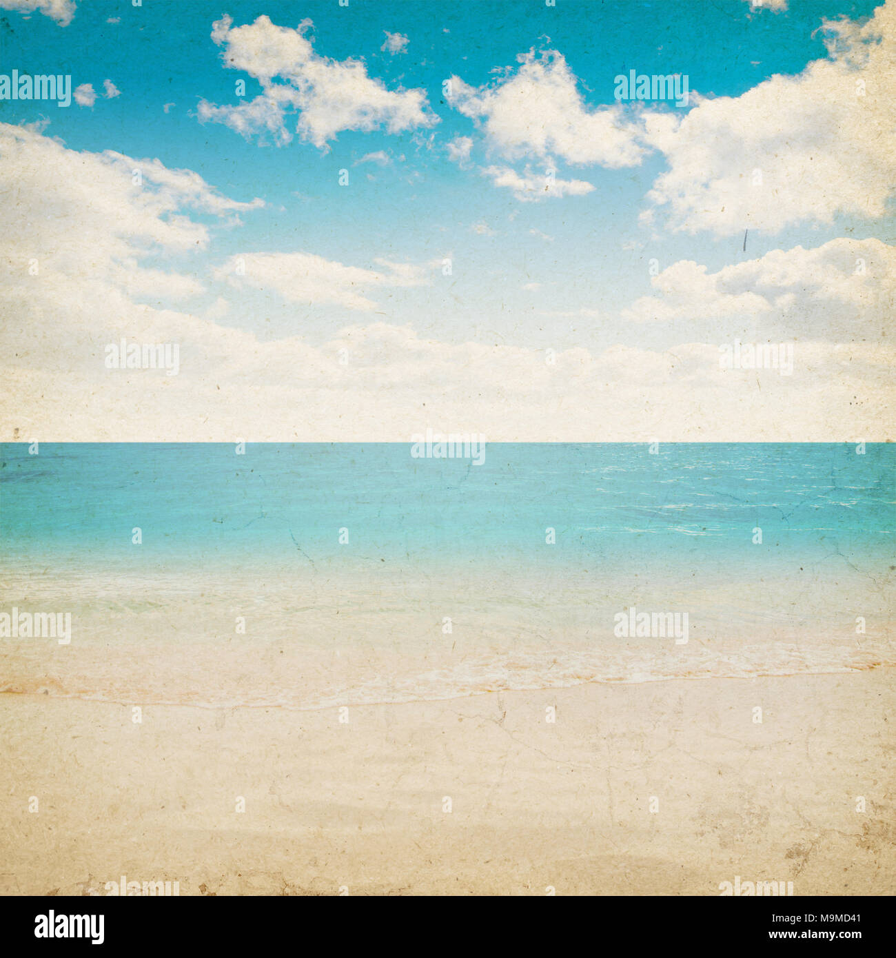 Vintage beach hi-res stock photography and images - Alamy