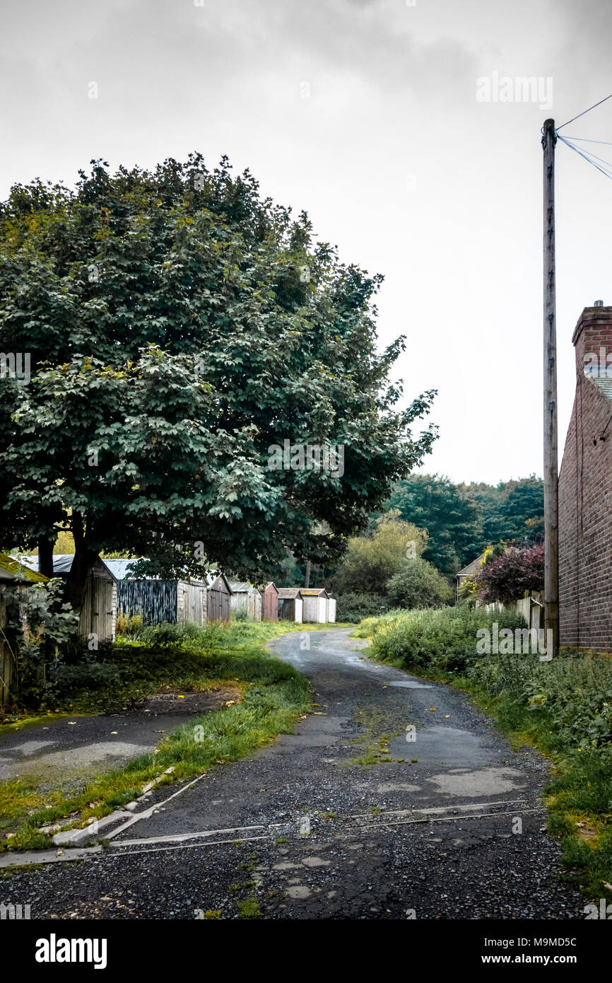 Old garages hi-res stock photography and images - Alamy