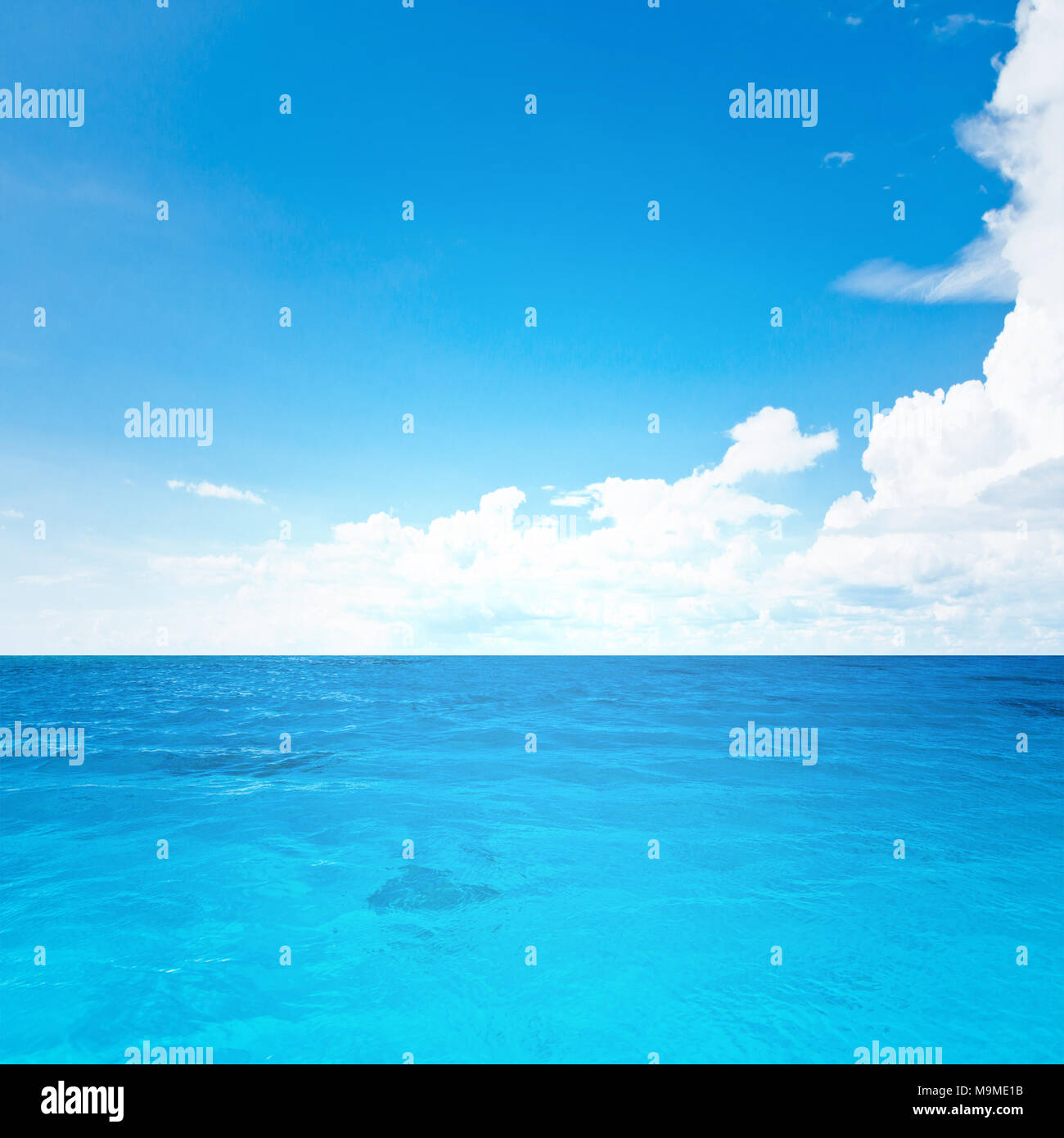 Ocean travel outdoor scene Stock Photo - Alamy