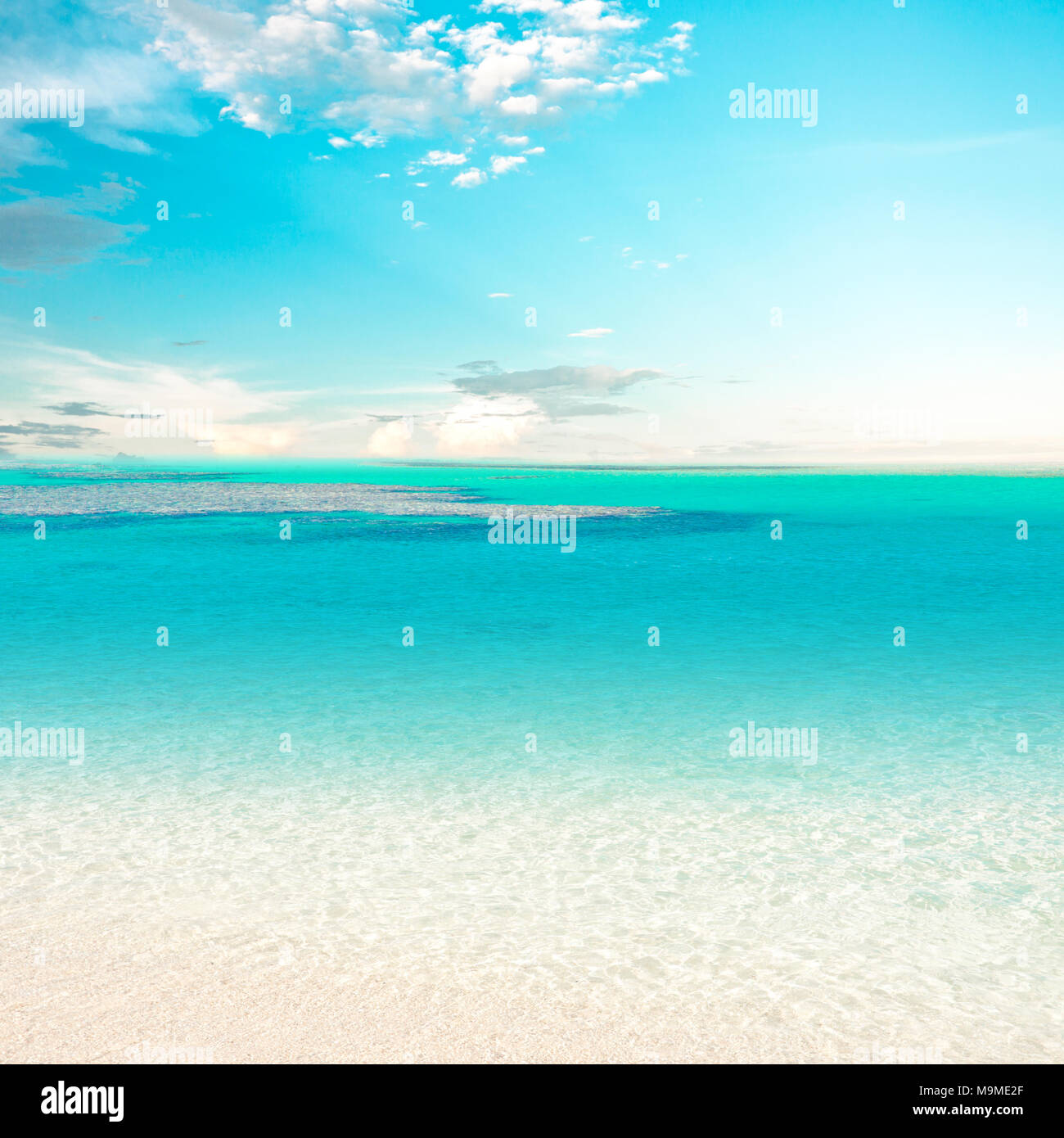 Turquoise water lagoon beach hi-res stock photography and images - Alamy