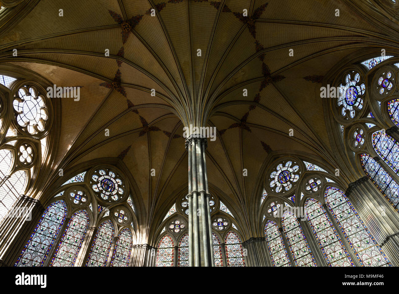 The intricate and stunning Chapter House in Salisbury Cathedral ...