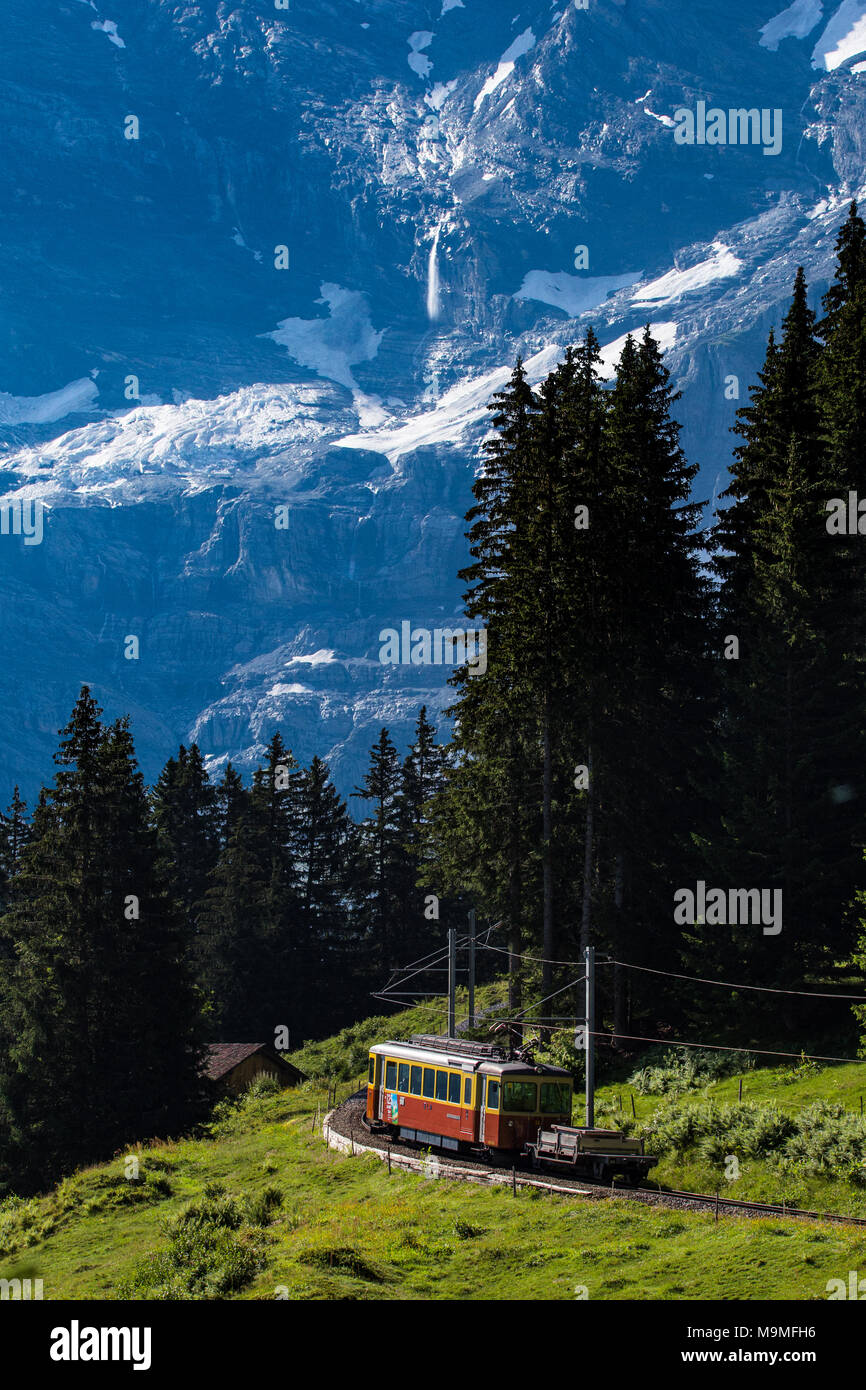 Train railroad swiss alps hi-res stock photography and images - Alamy