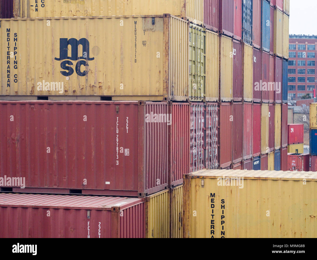 Colourful shipping containers hi-res stock photography and images - Alamy