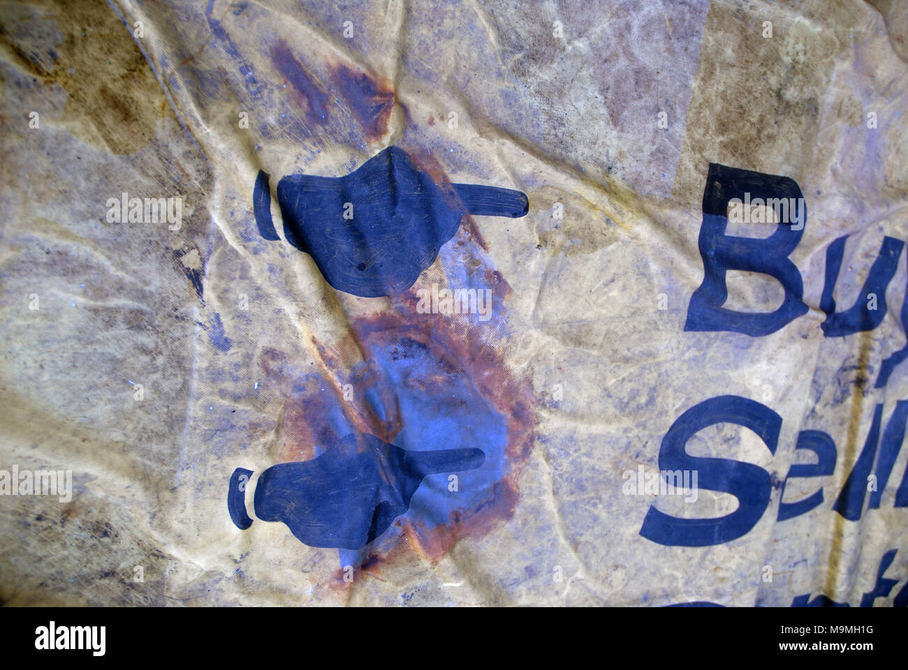 Old tarp sign hi-res stock photography and images - Alamy