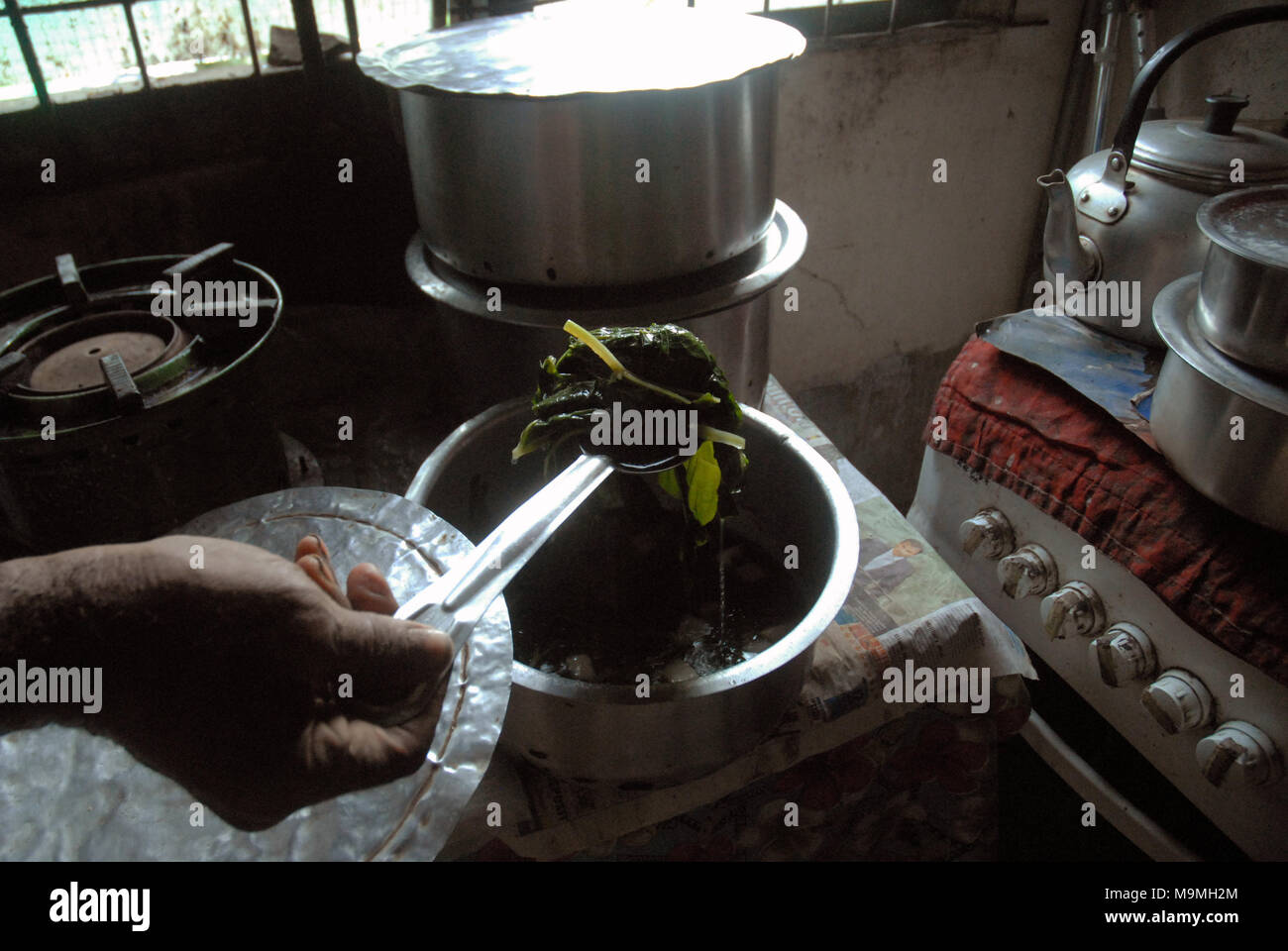 Fijian cooking hi-res stock photography and images - Alamy
