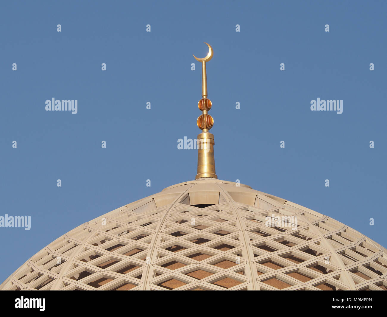 Half dome and the moon hi-res stock photography and images - Alamy