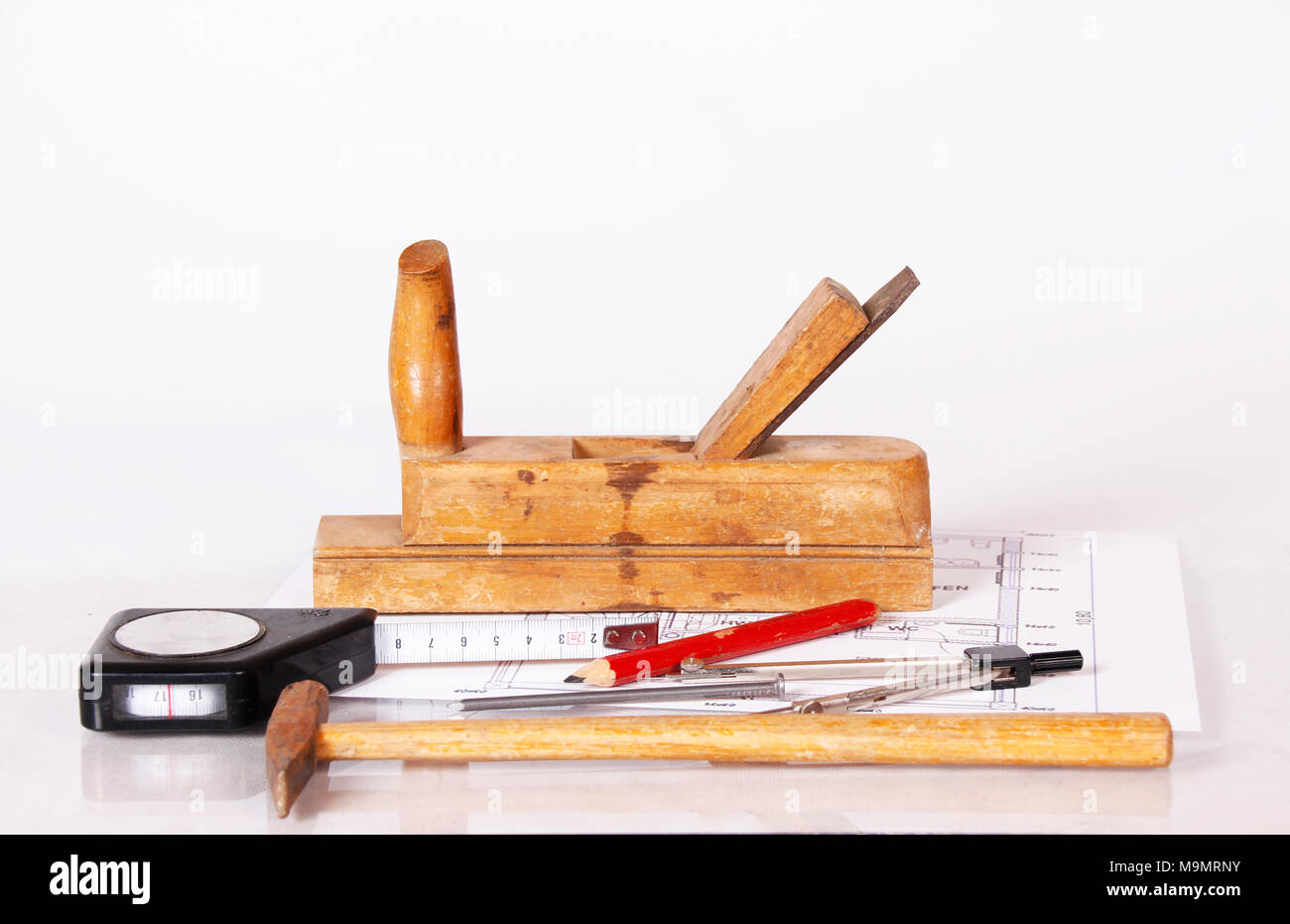 Construction workers tools hi-res stock photography and images - Alamy