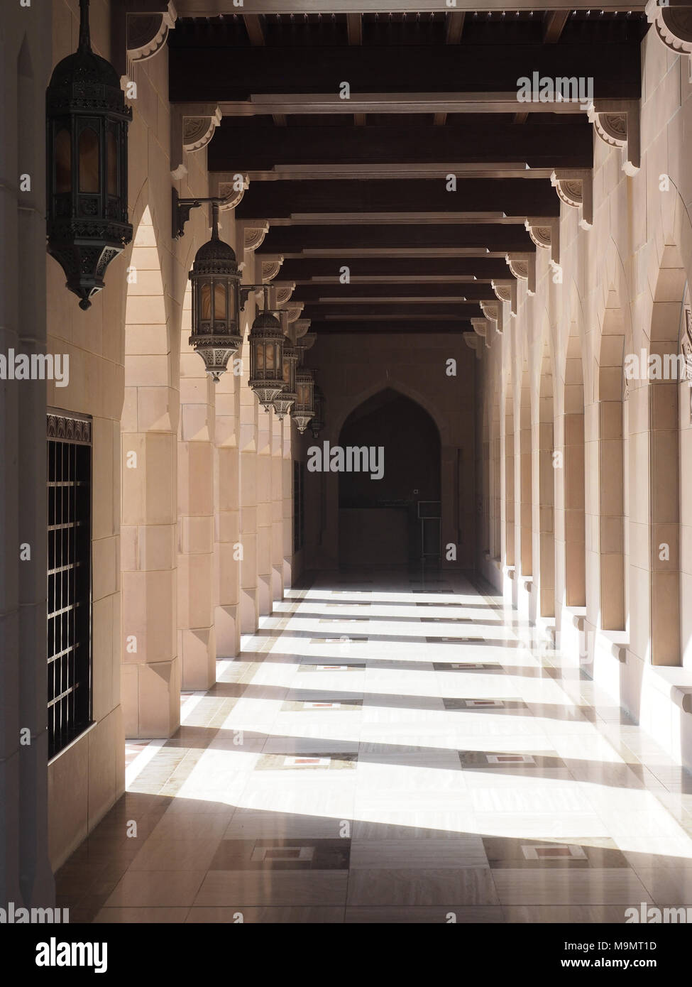 Riwaq, Arcade with light and shadow play, Great Sultan Qaboos Mosque ...