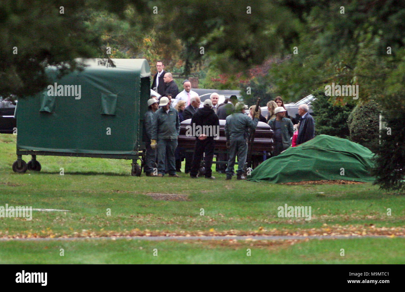 Madof hi-res stock photography and images - Alamy