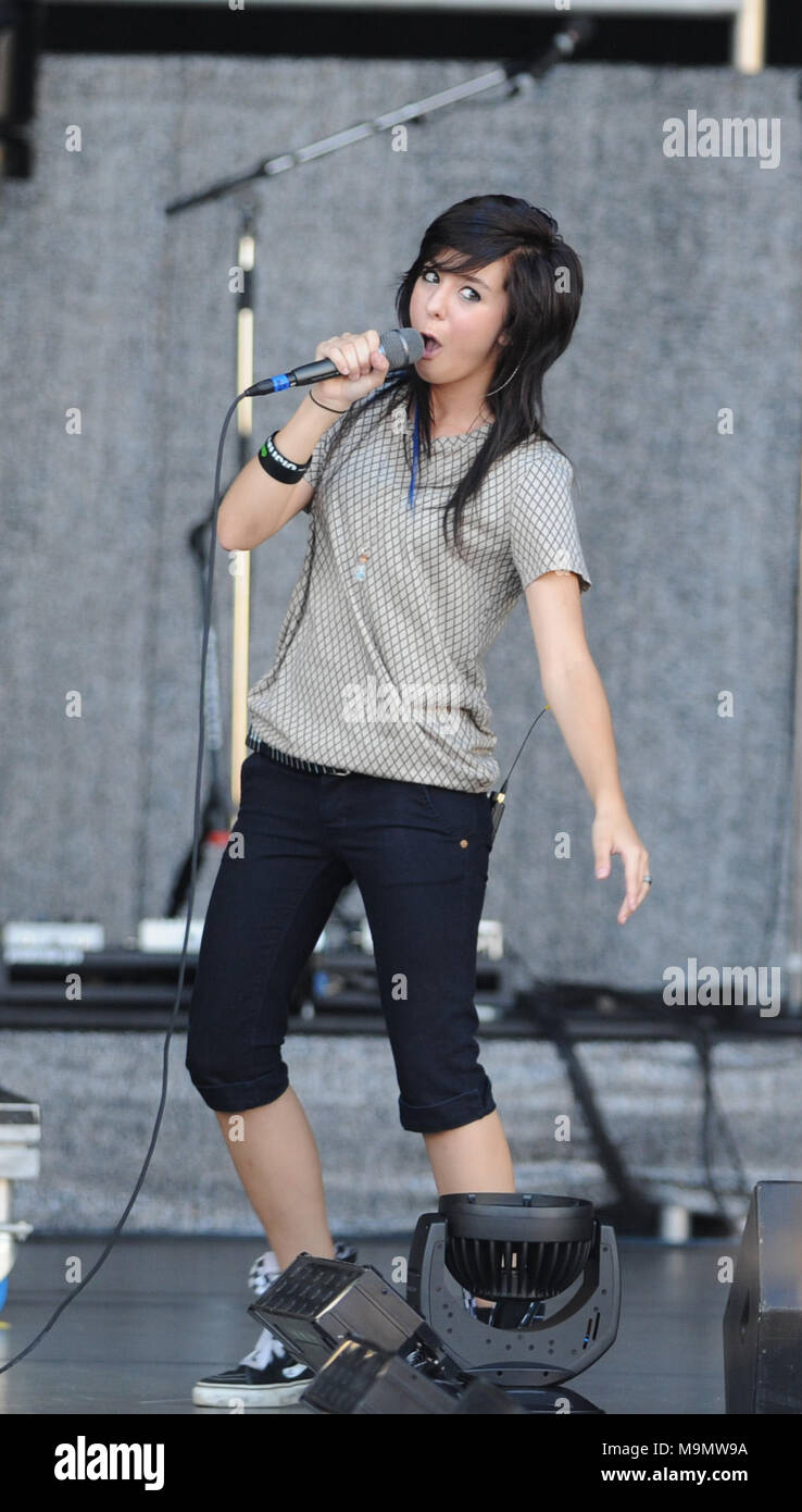 BOCA RATON, FL - JULY 28: Singer Christina Grimmie preforms at the ...