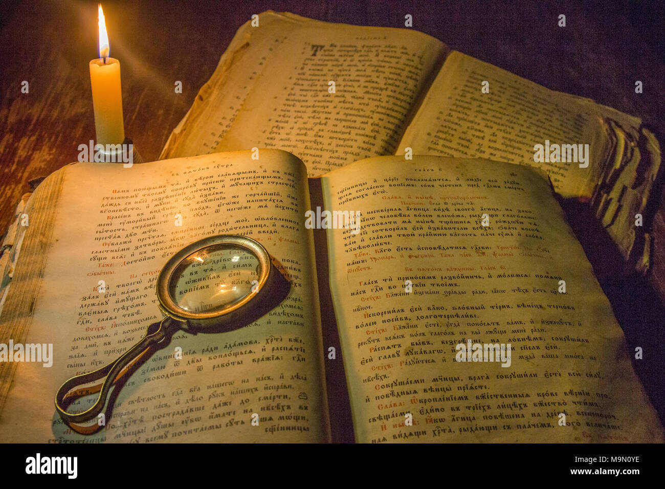 Open bible under hi-res stock photography and images - Alamy