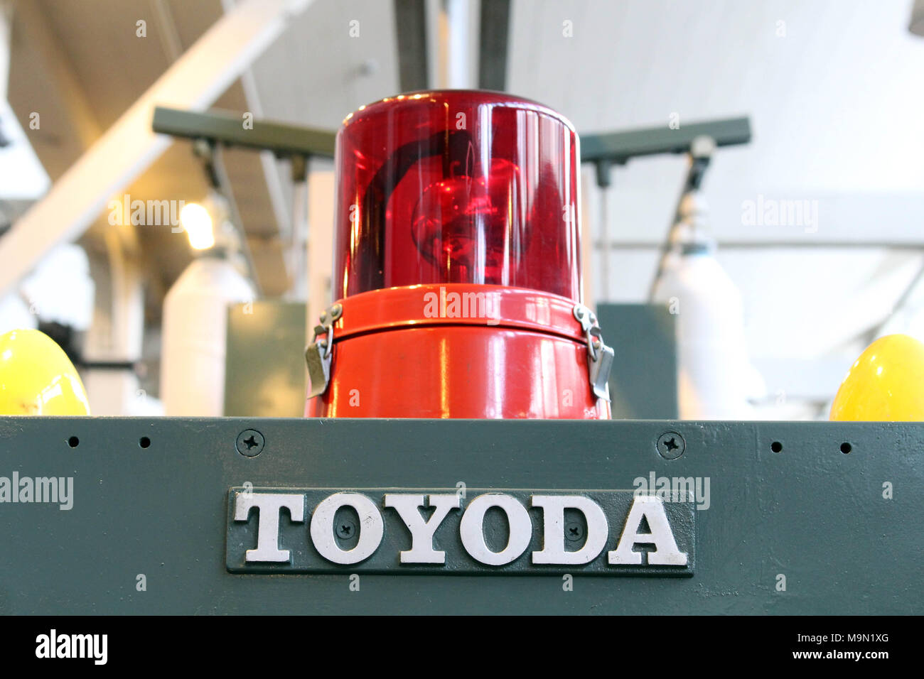 Translation: Toyota (formerly "Toyoda") started as a company producing ...
