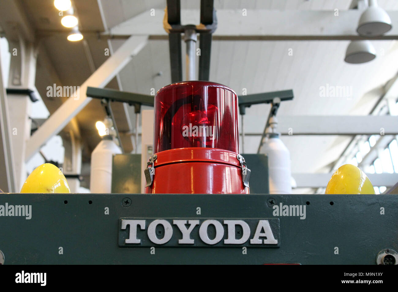 Translation: Toyota (formerly "Toyoda") started as a company producing ...