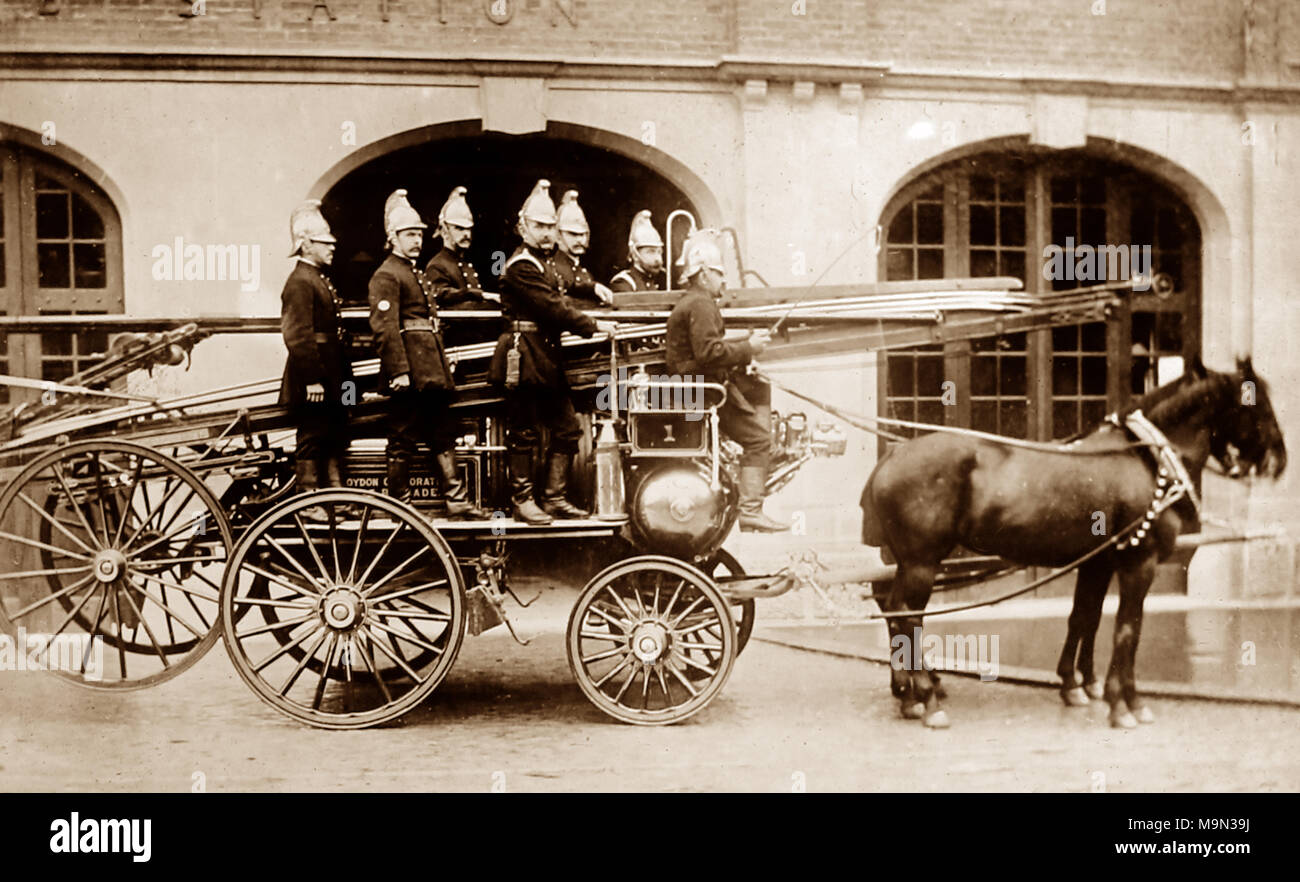 Early fire engine hi-res stock photography and images - Alamy