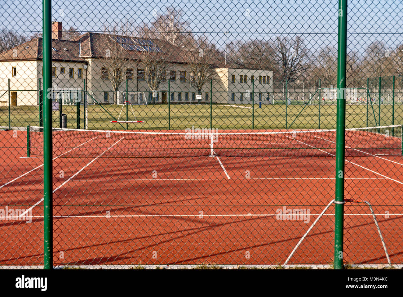 Game without net hi-res stock photography and images - Alamy