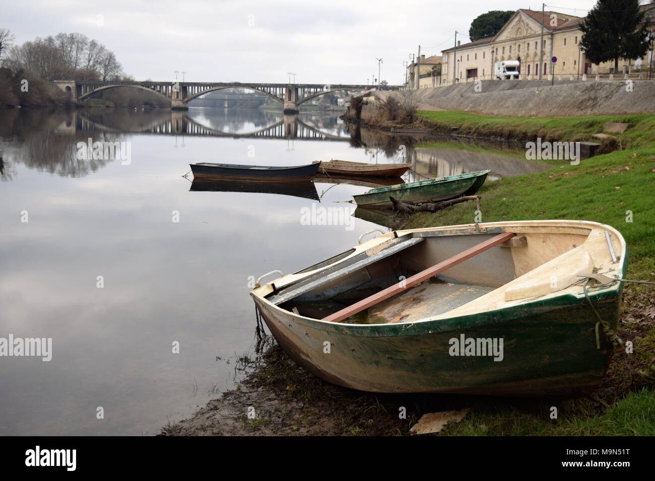 Rowing boat on french river hi-res stock photography and images - Alamy
