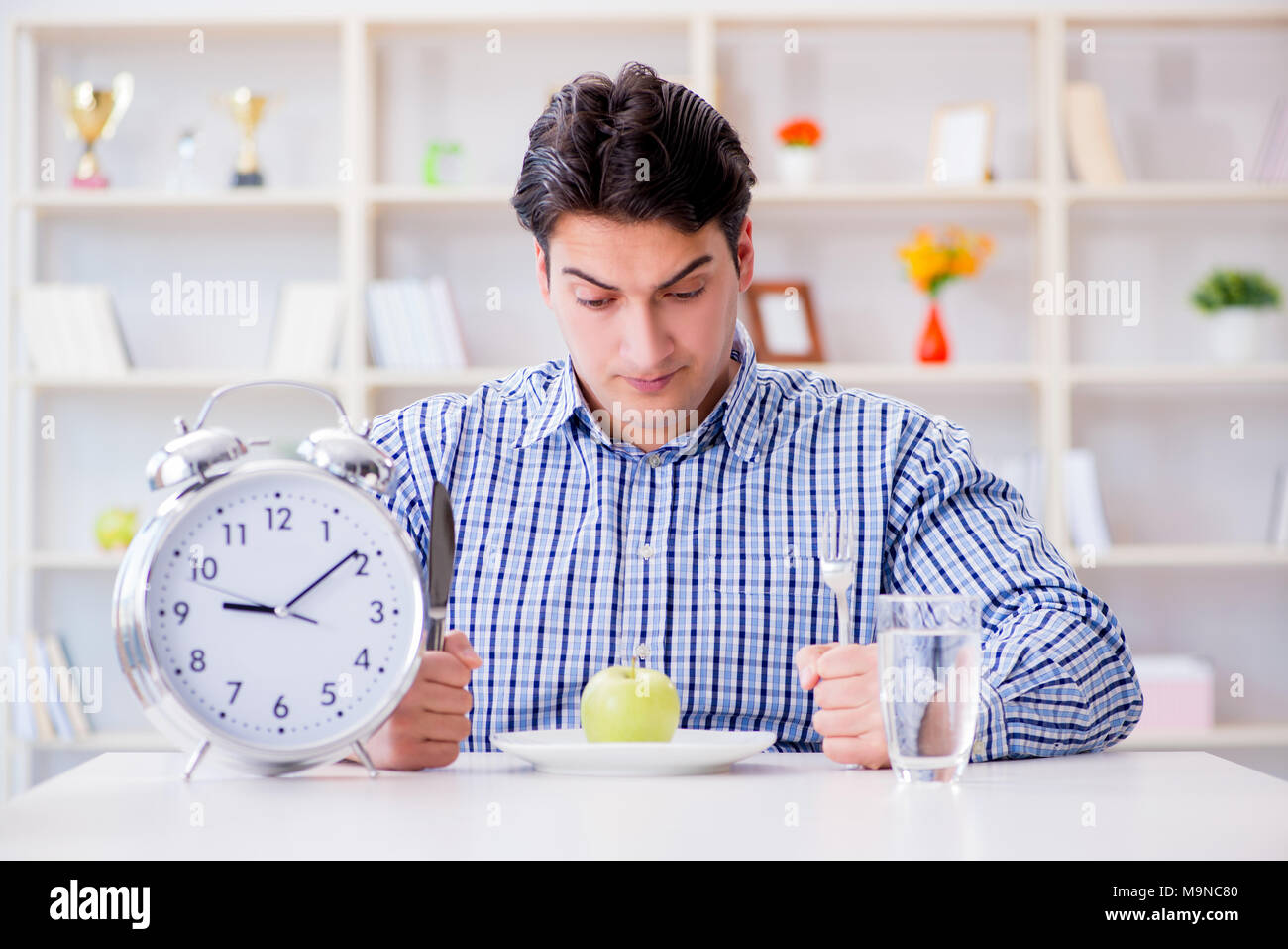 Concept of slow service in the restaurant Stock Photo - Alamy