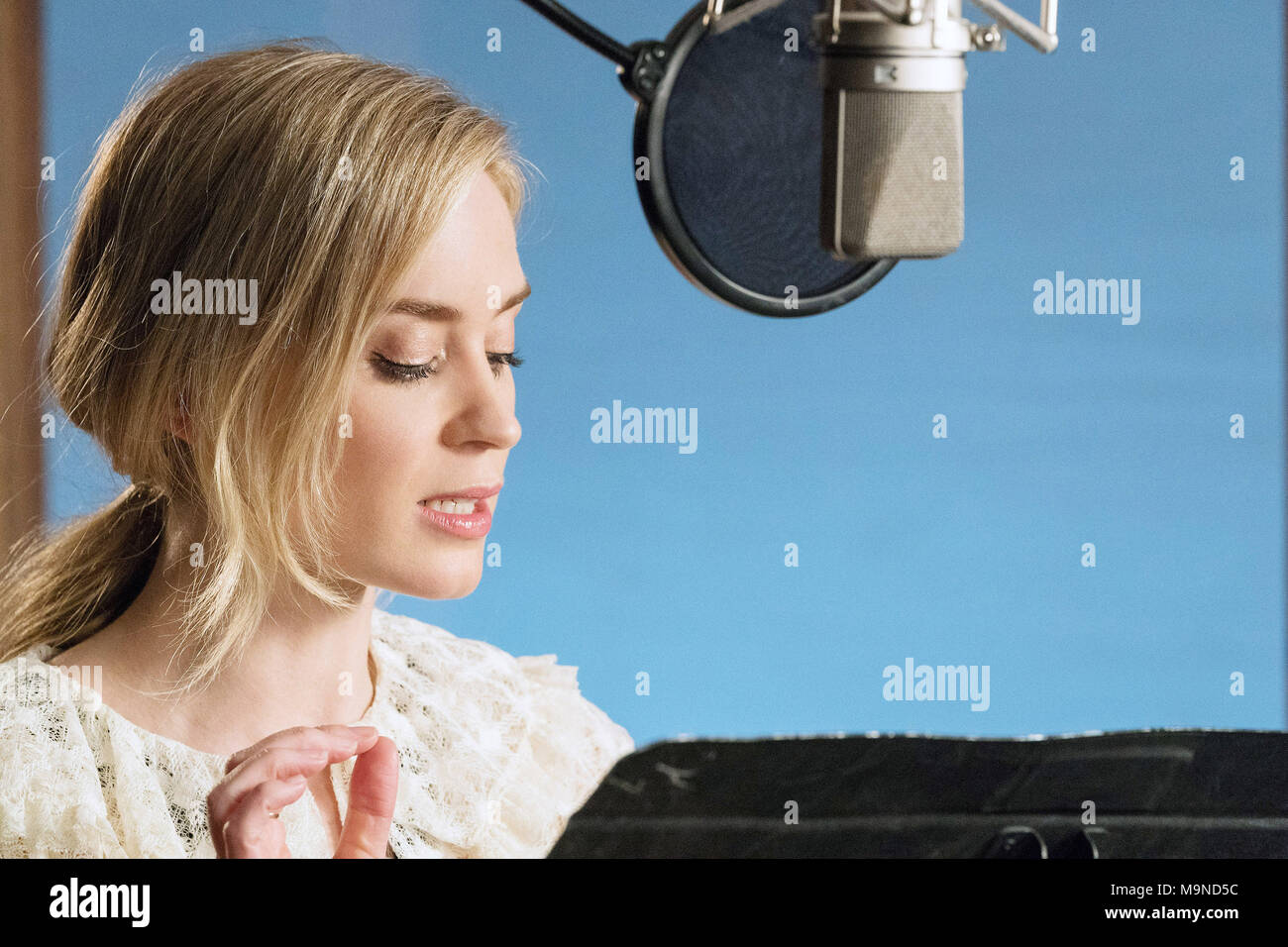 SHERLOCK GNOMES, Emily Blunt, voice of Juliet, on set, 2018. ph: Jonny ...