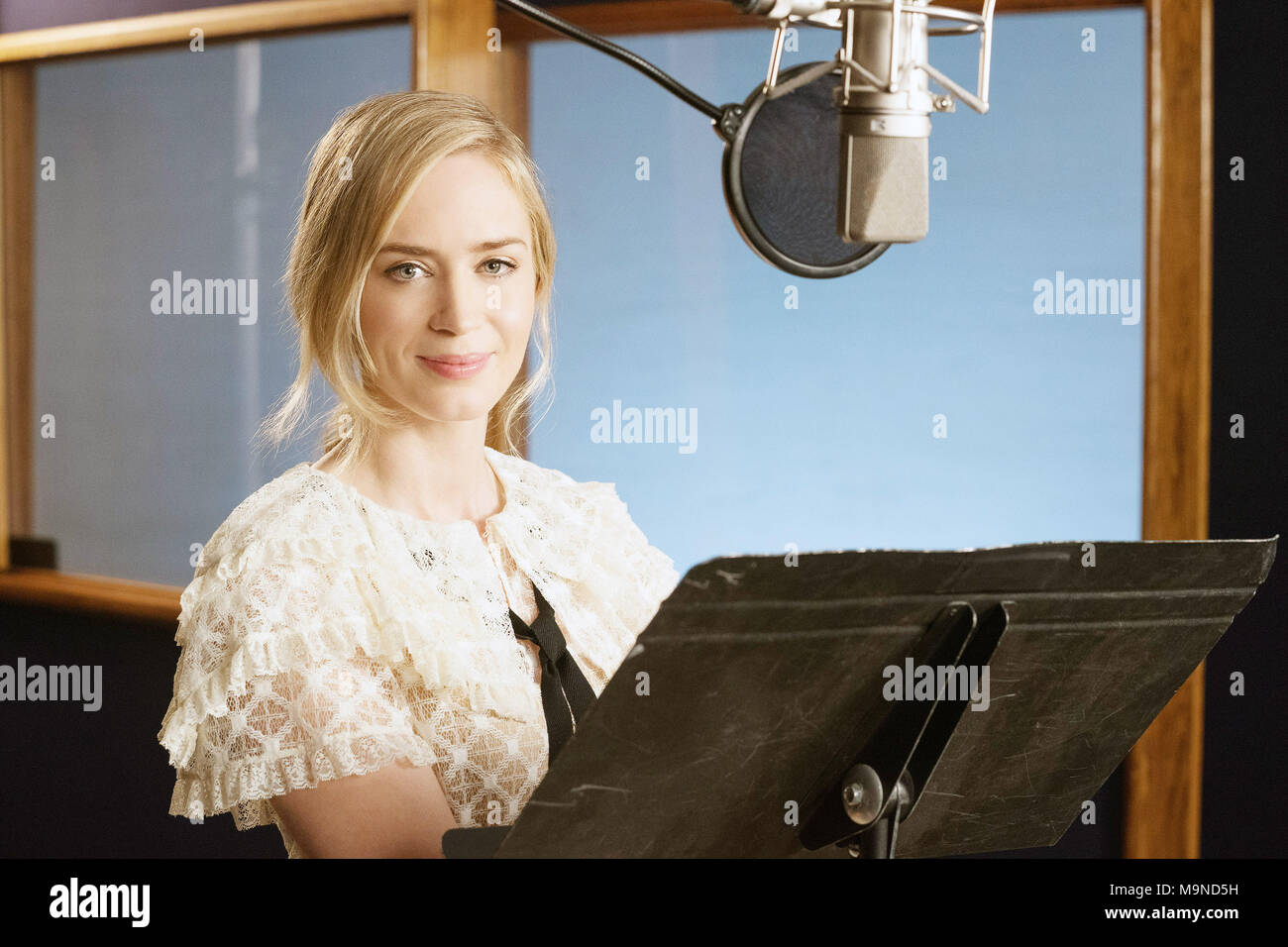 SHERLOCK GNOMES, Emily Blunt, voice of Juliet, on set, 2018. ph: Jonny ...