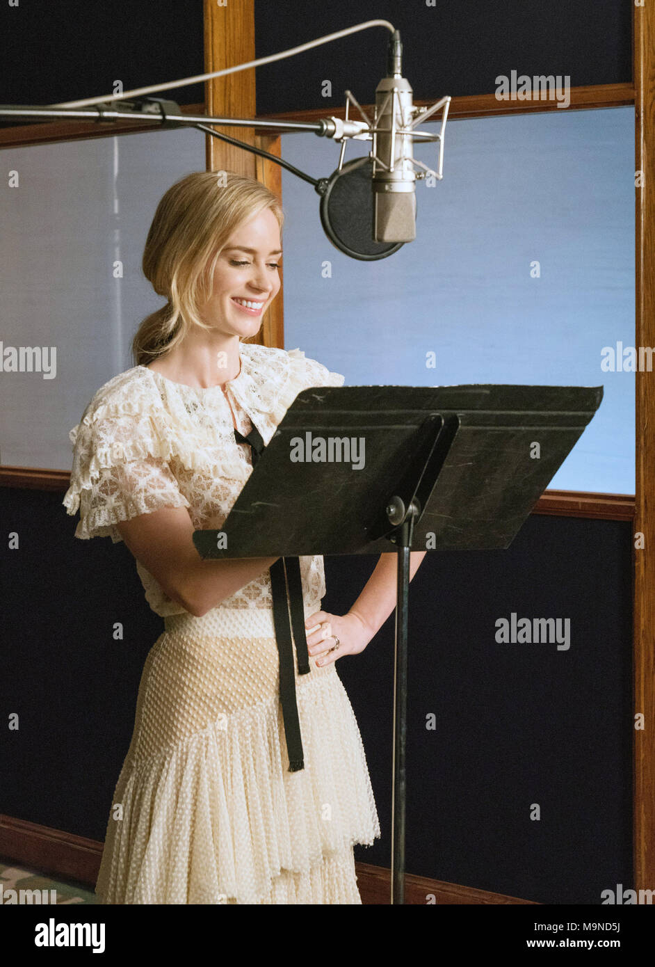 SHERLOCK GNOMES, Emily Blunt, voice of Juliet, on set, 2018. ph: Jonny ...