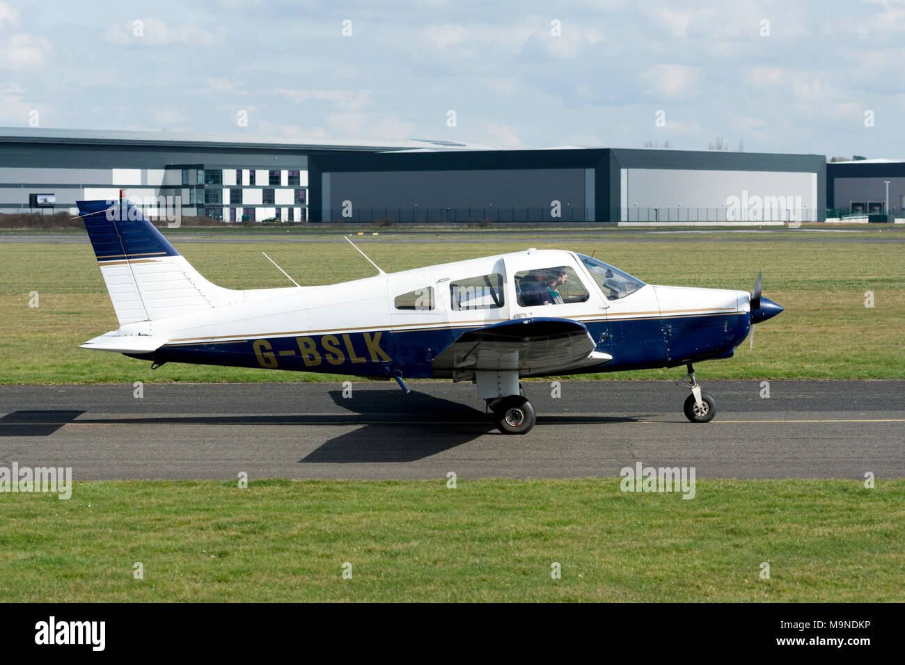Piper PA-28-161 Cherokee Warrior II at Wellesbourne Airfield ...