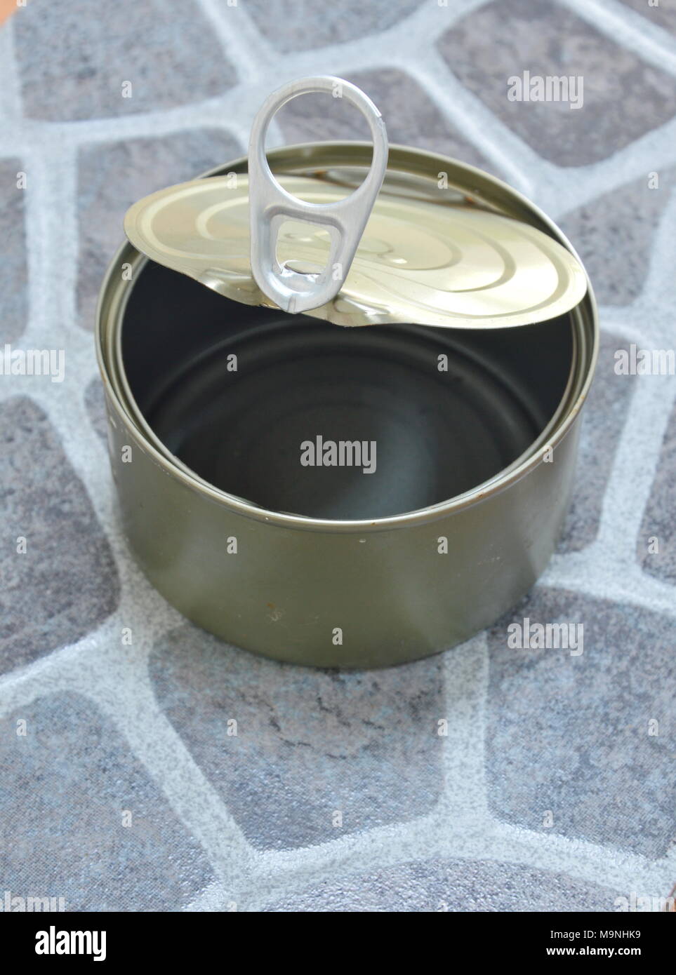 Empty tin can floor hi-res stock photography and images - Alamy