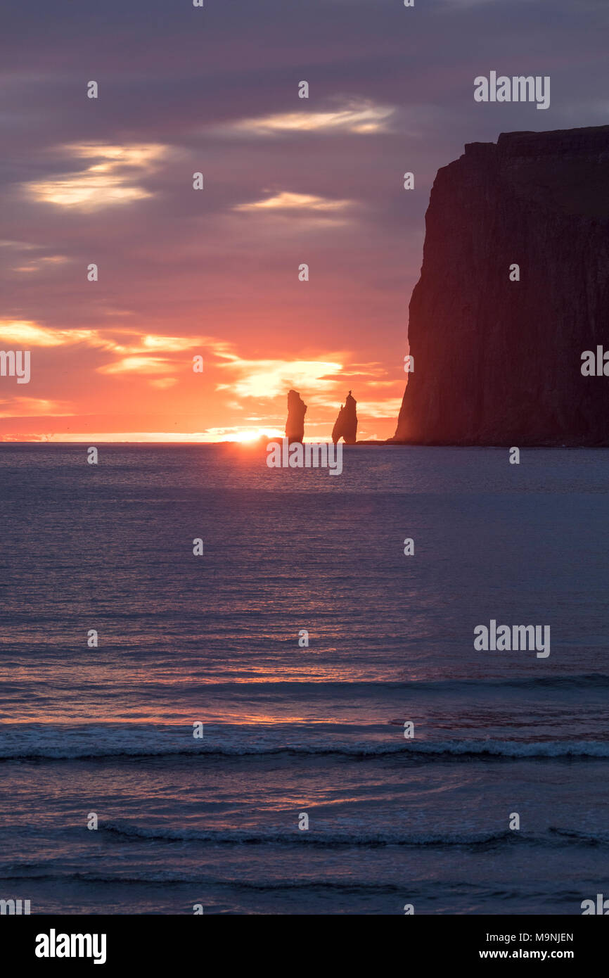 Majestic risin og kellingin sea hi-res stock photography and images - Alamy