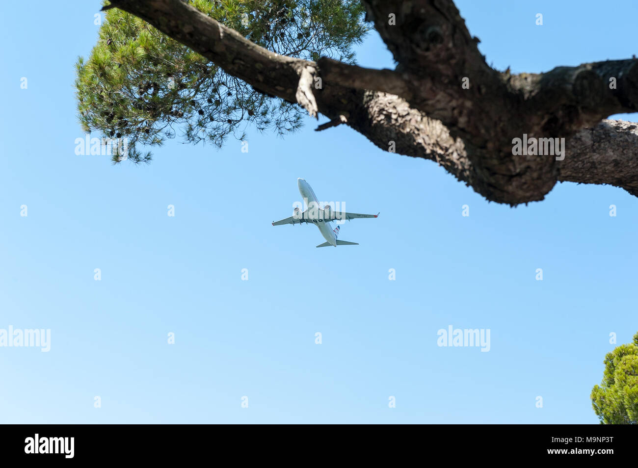 Greece airplane hi-res stock photography and images - Alamy
