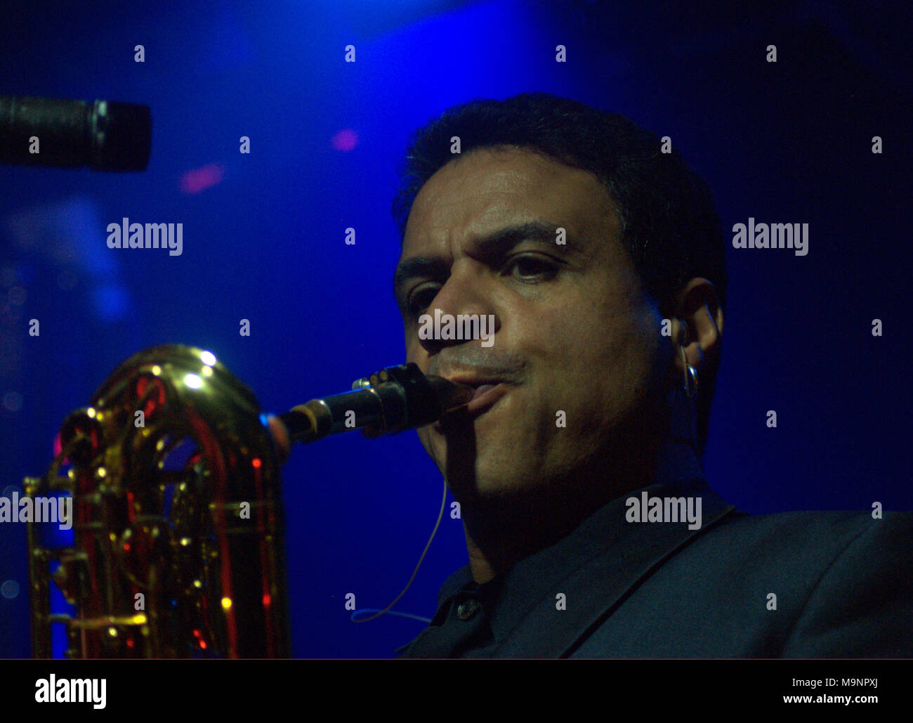 2 tone label hi-res stock photography and images - Alamy