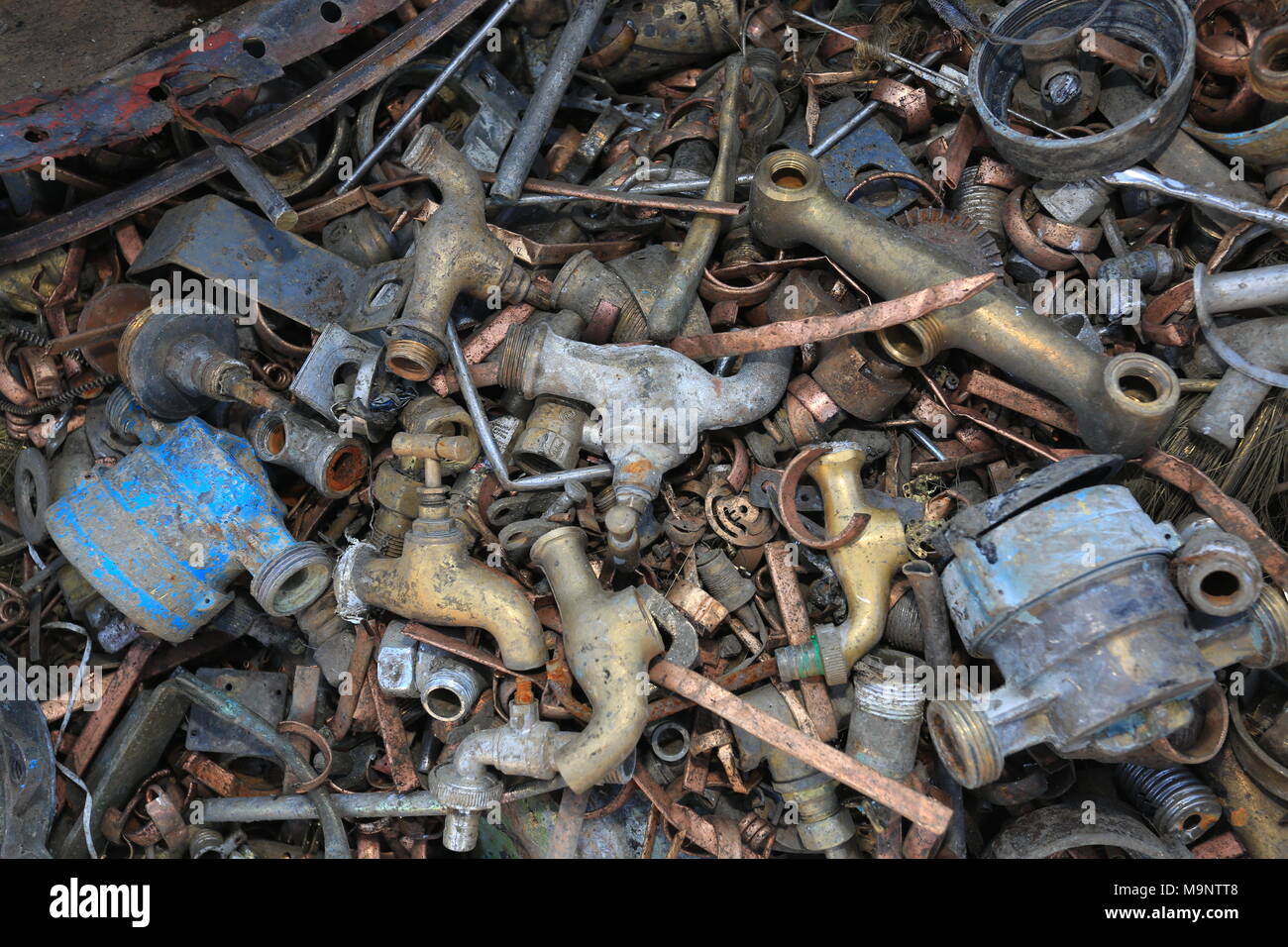 Metal trash for scrap Stock Photo - Alamy