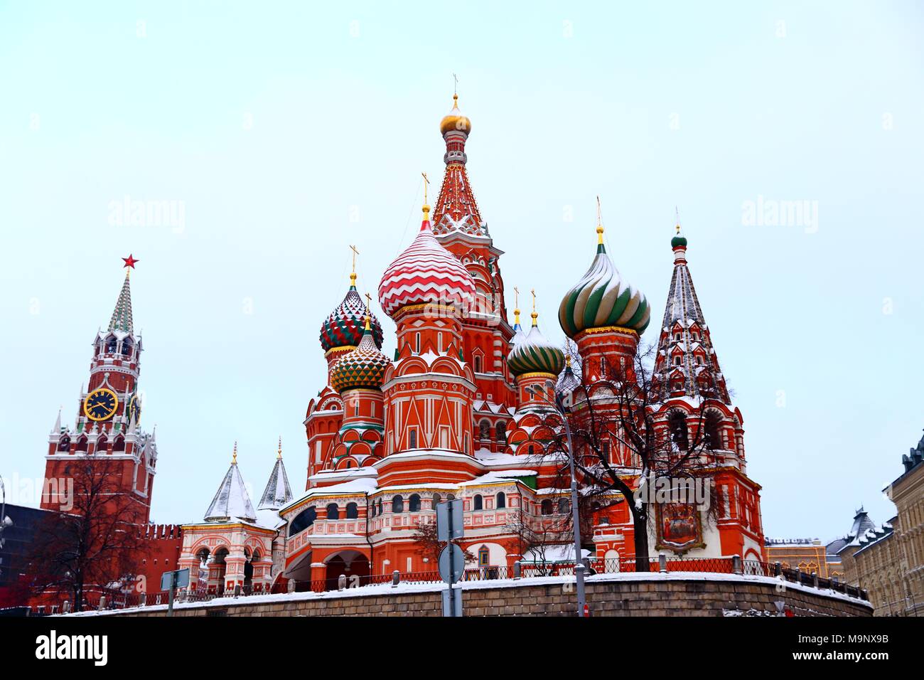 St basil cathedral moscow interior hi-res stock photography and images ...