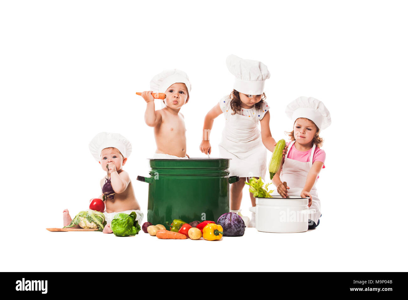 Kids play cook Stock Photo - Alamy