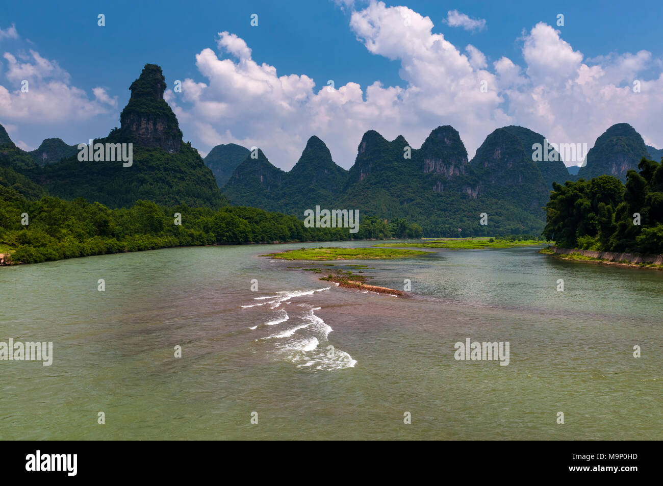 Calm asia li river hi-res stock photography and images - Alamy