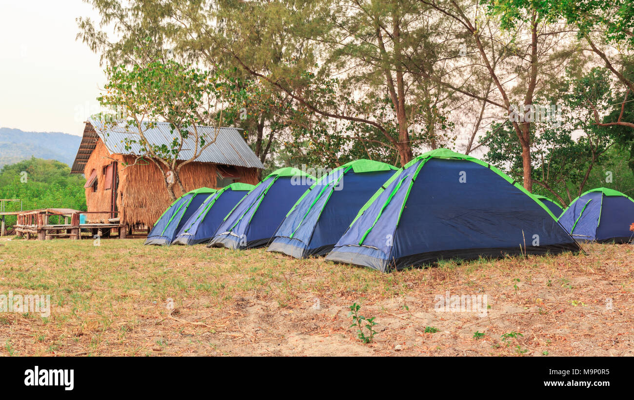 Straw hut on idyllic hi-res stock photography and images - Alamy