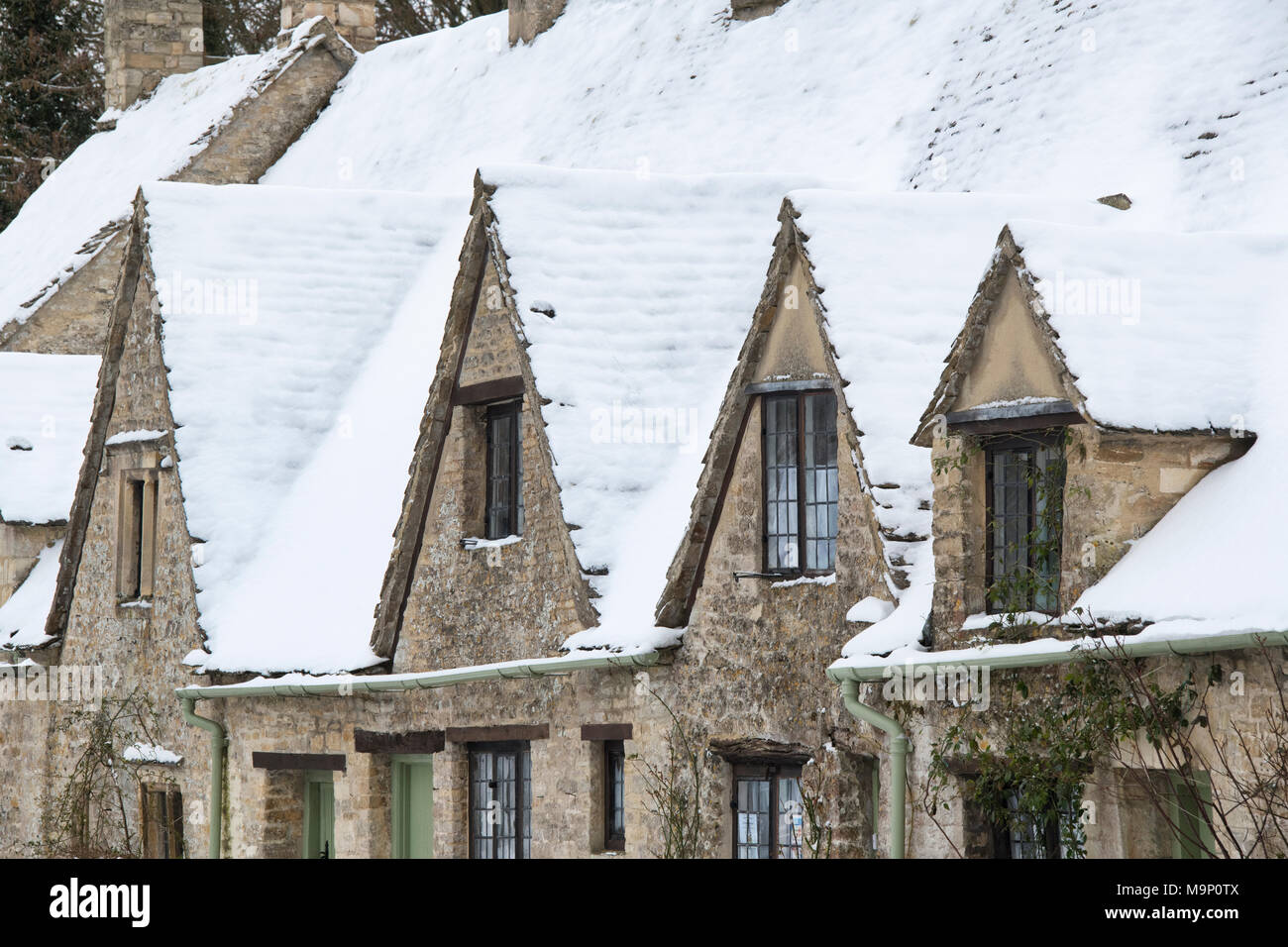 Cottages with dormer windows hi-res stock photography and images - Alamy