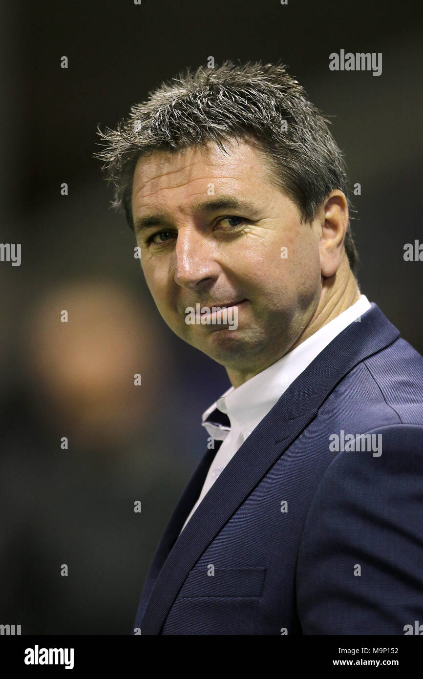 Warrington Wolves Head coach Steve Price Stock Photo - Alamy