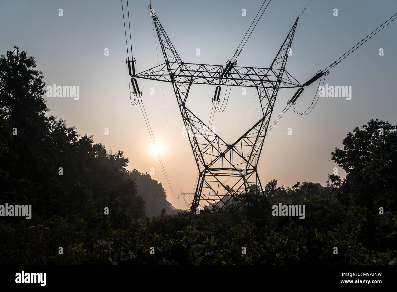 Electrical transmission tower hi-res stock photography and images - Alamy