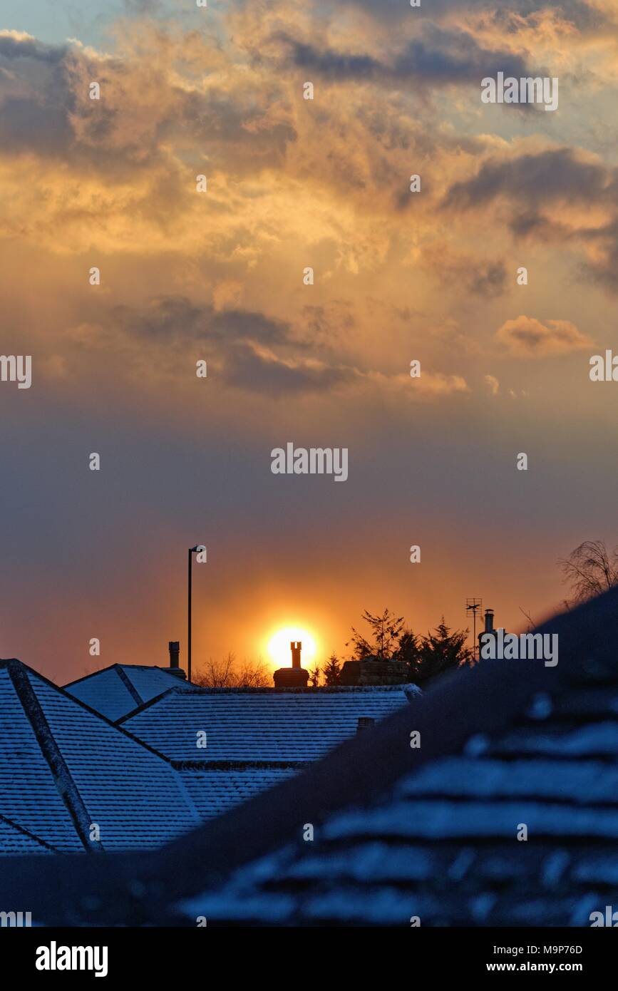 England snow rooftops hi-res stock photography and images - Alamy