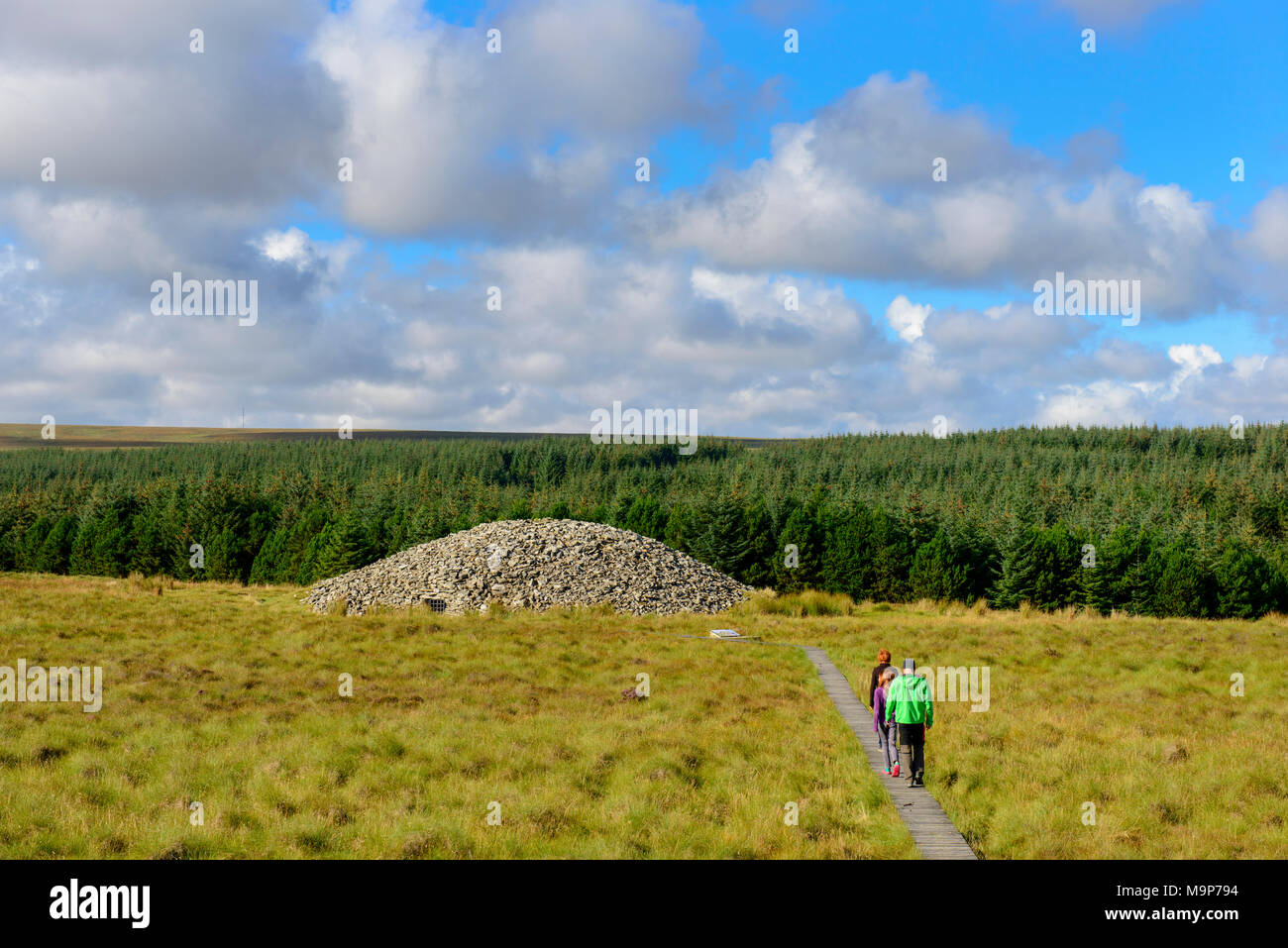 Burial cairns hi-res stock photography and images - Alamy