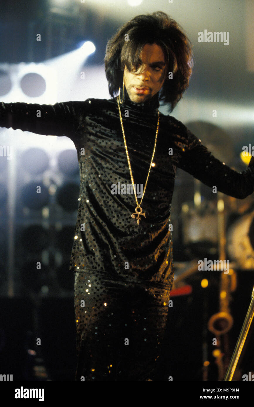 MIAMI, FL - AUGUST 15: Prince performs at the Miami Arena on August 15 ...