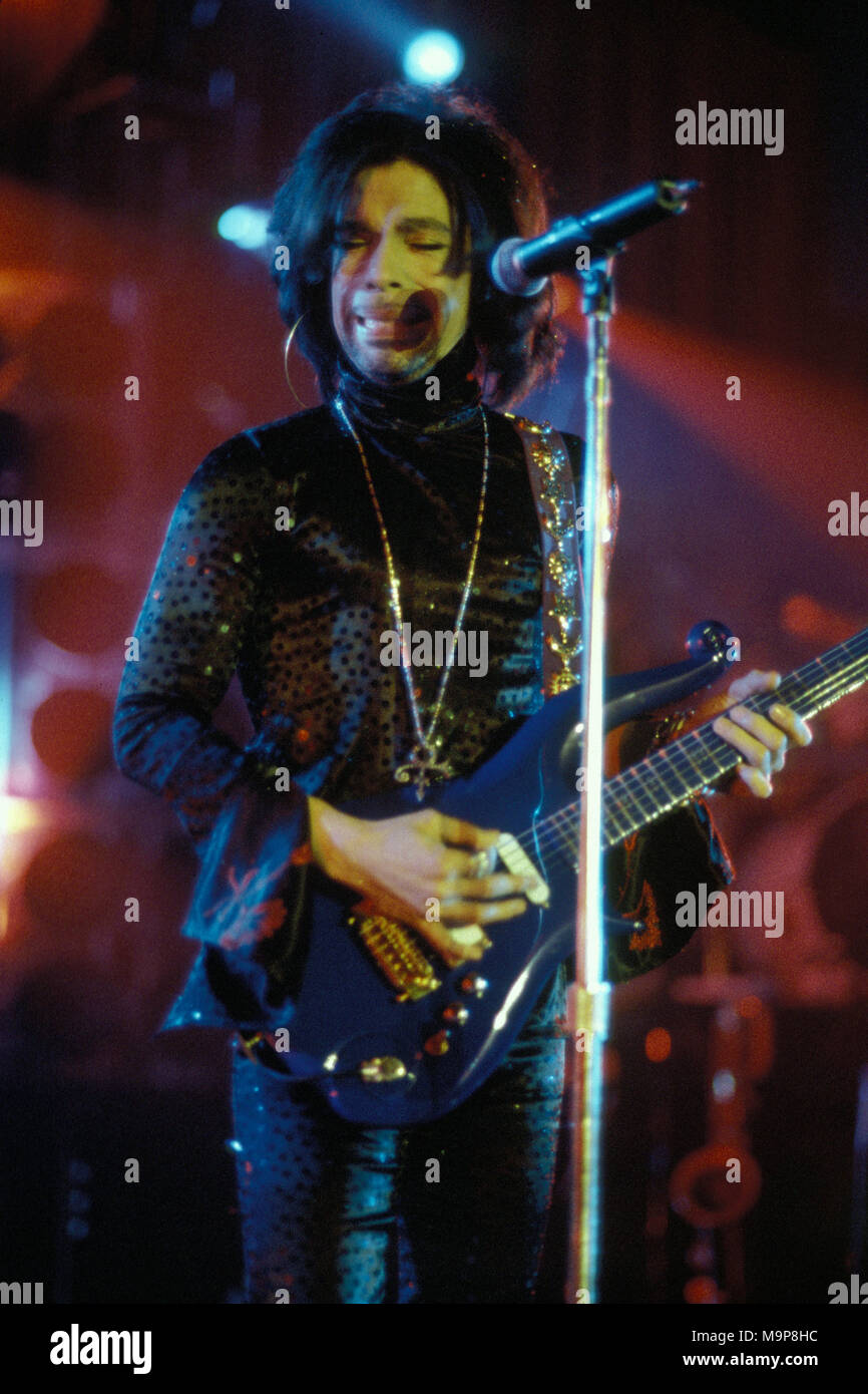 MIAMI, FL - AUGUST 15: Prince performs at the Miami Arena on August 15 ...