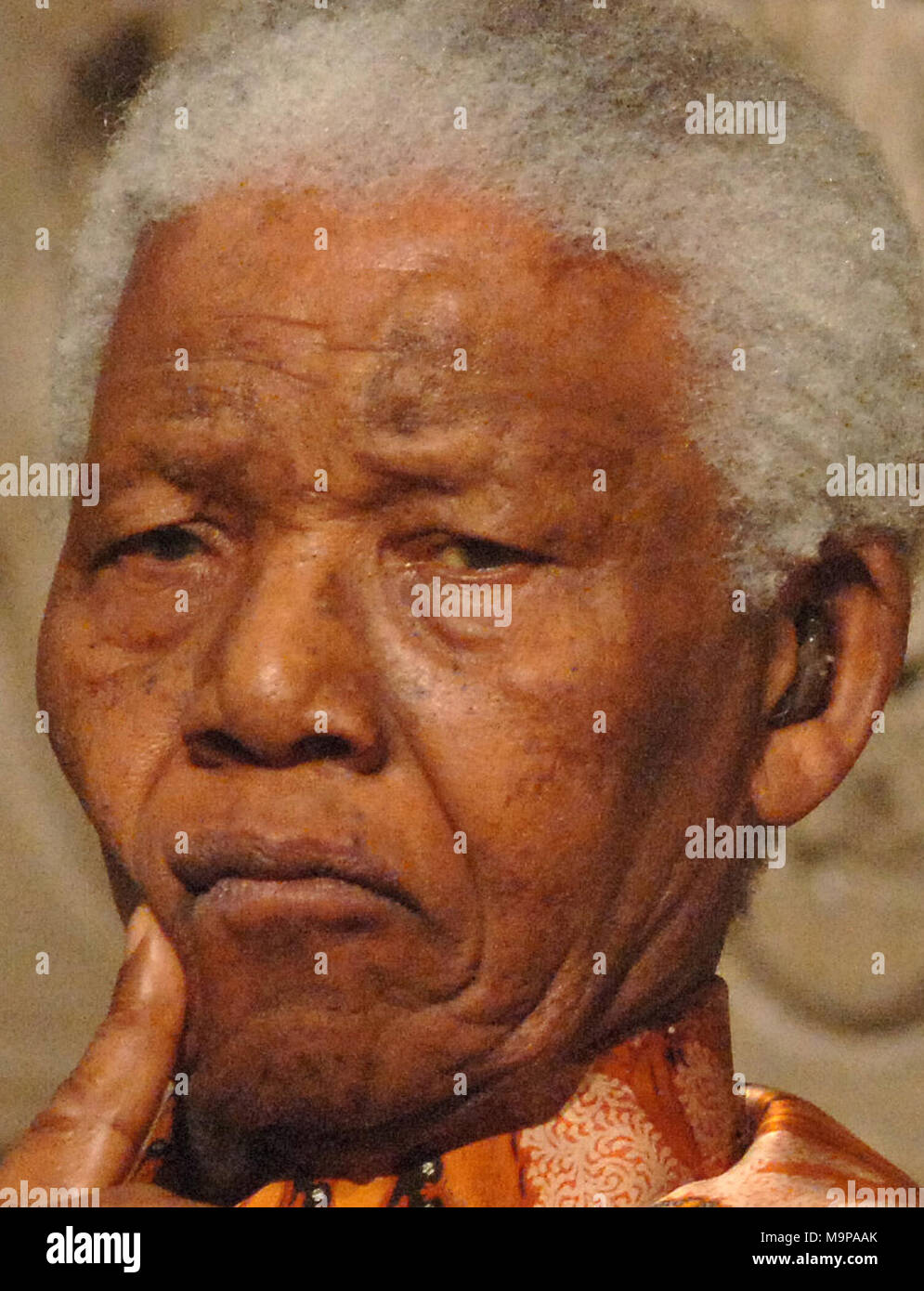 Nelson Mandela Eleito Presidente Há 10 Anos Morria O Advogado