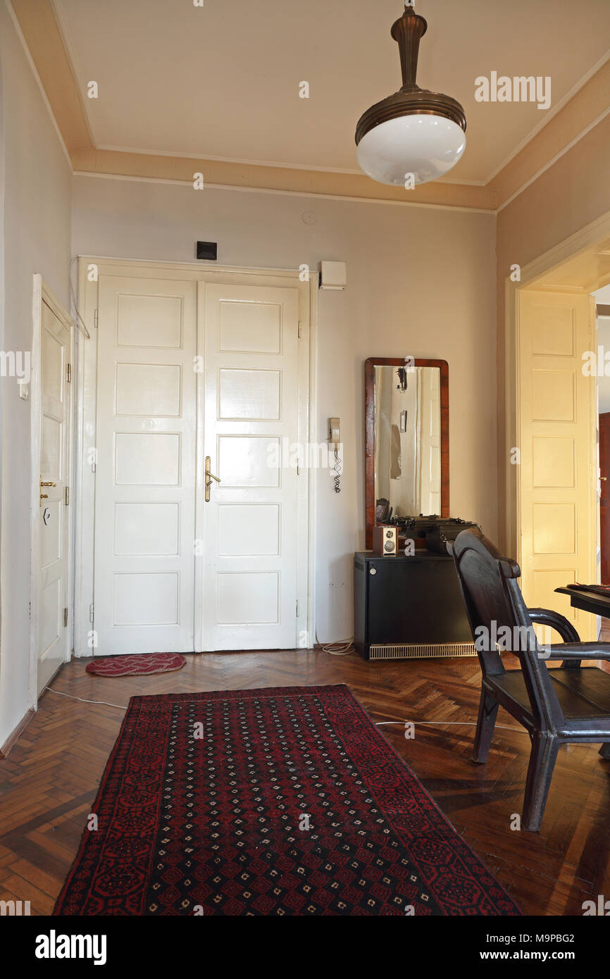 Entry Room With High Ceiling Entrance Door Stock Photo - Alamy