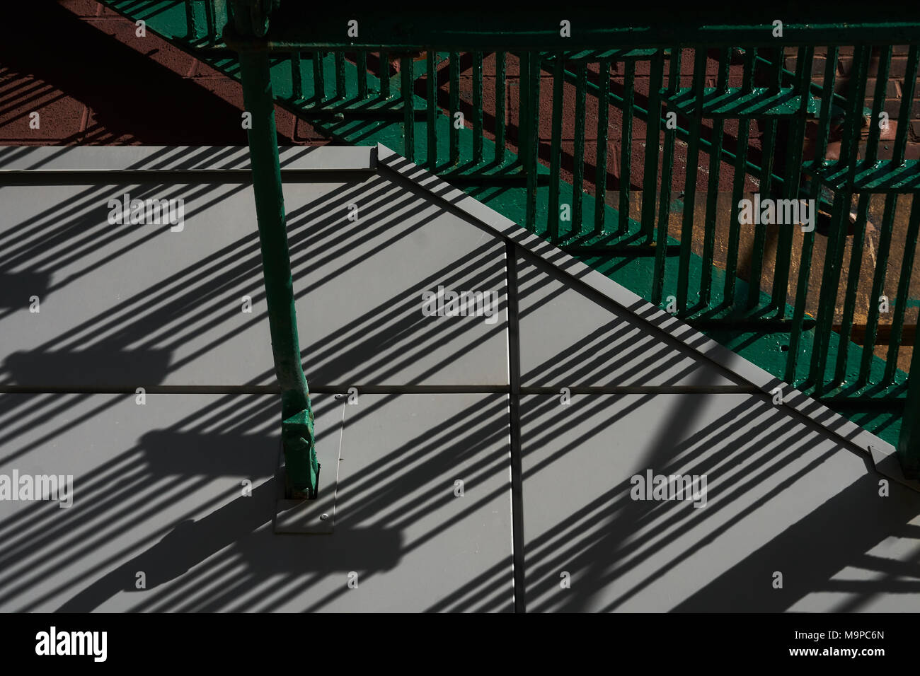Shadow lines and patterns hi-res stock photography and images - Alamy