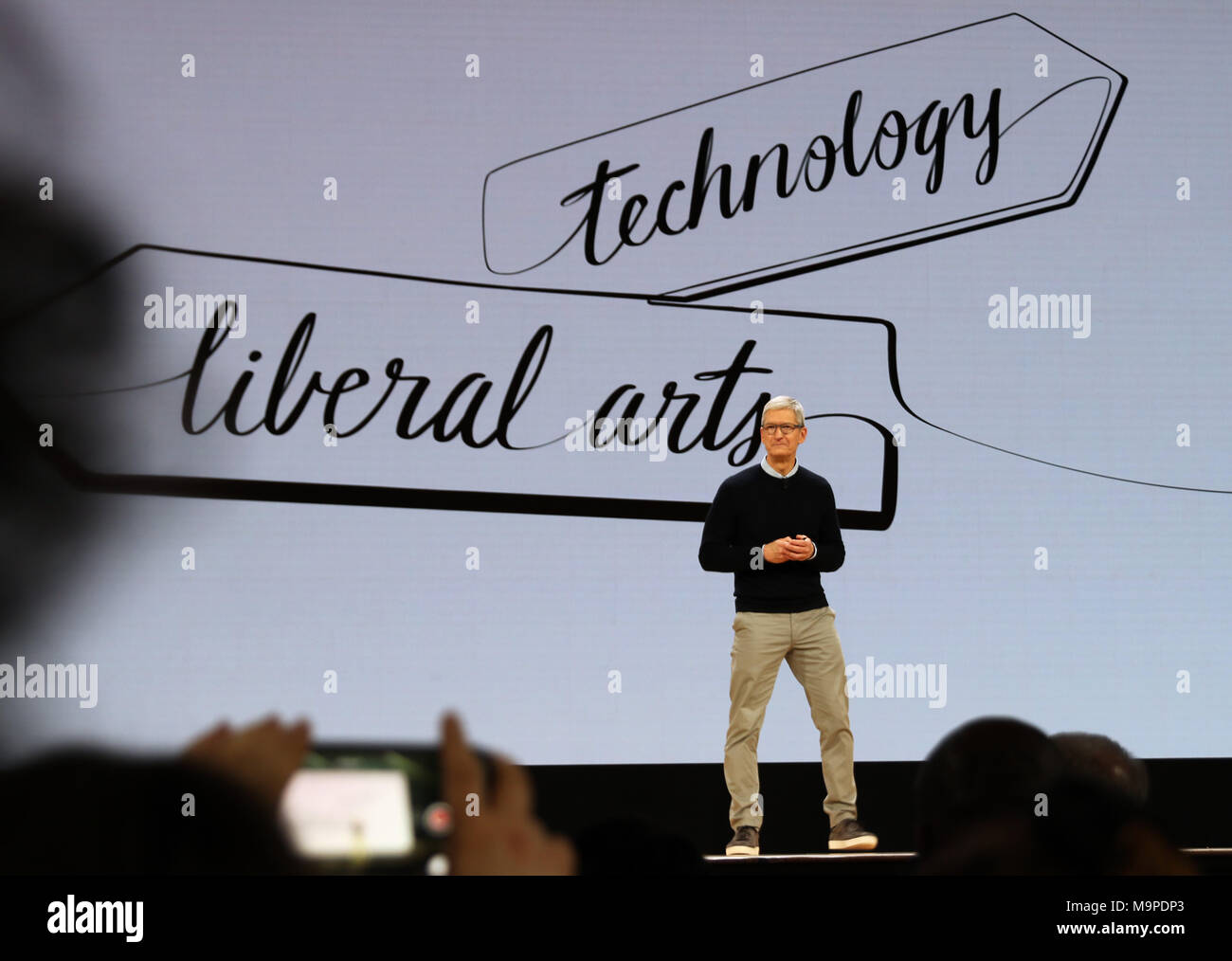 Chicago, USA. 27 March 2018, USA, Chicago: Tim Cook, CEO of Apple ...