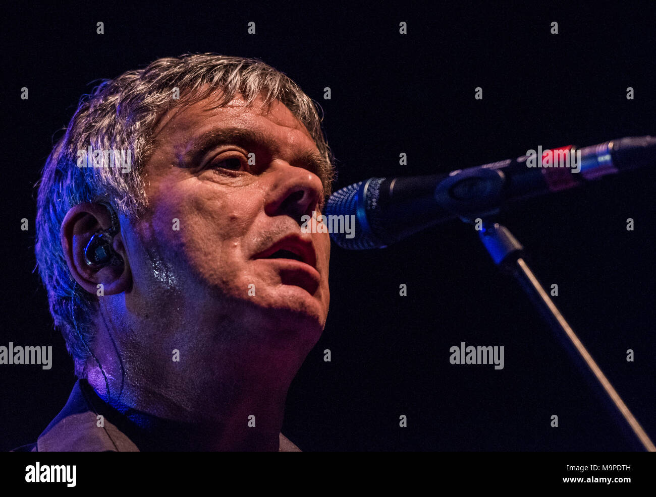 Jj burnel hi-res stock photography and images - Alamy