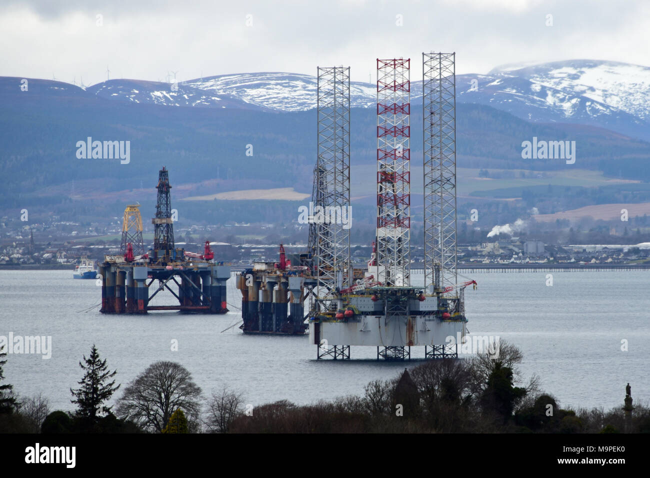 Oil rigs scotland 2018 hi-res stock photography and images - Alamy