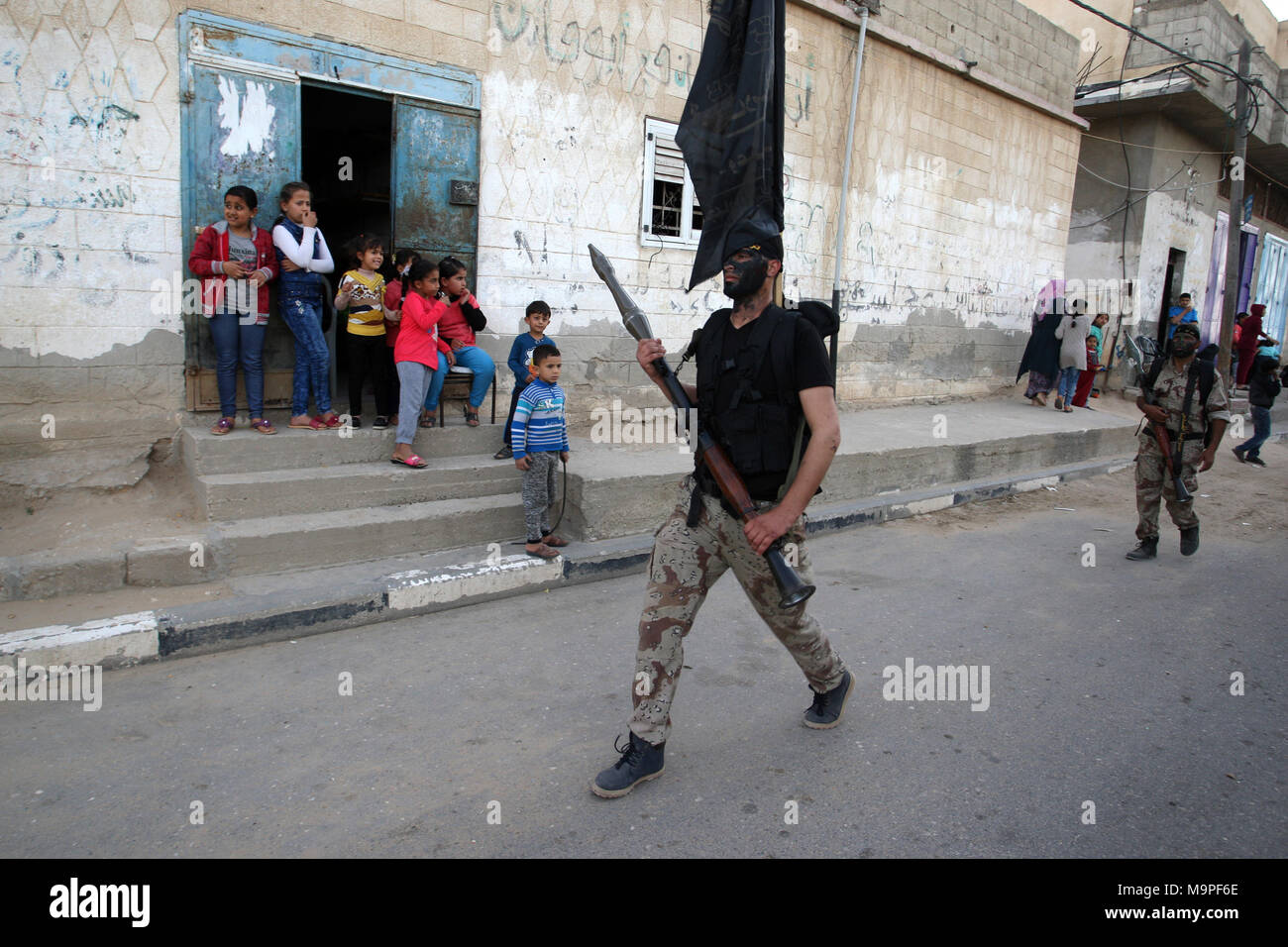 Palestinian islamic jihad militants hi-res stock photography and images ...